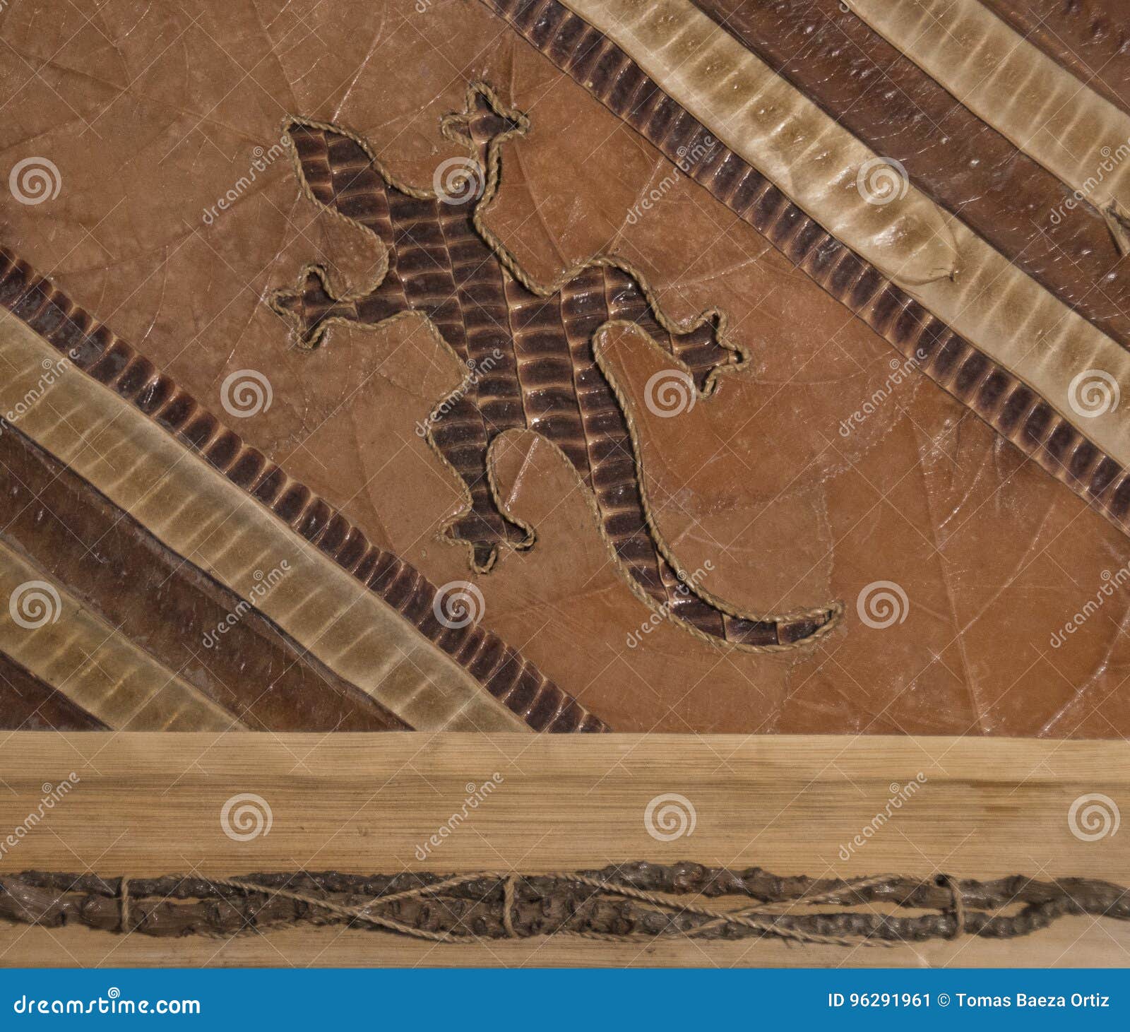 Lizard Shape Jewelry Gold Ring With Green Gemstones Isolated On White ...