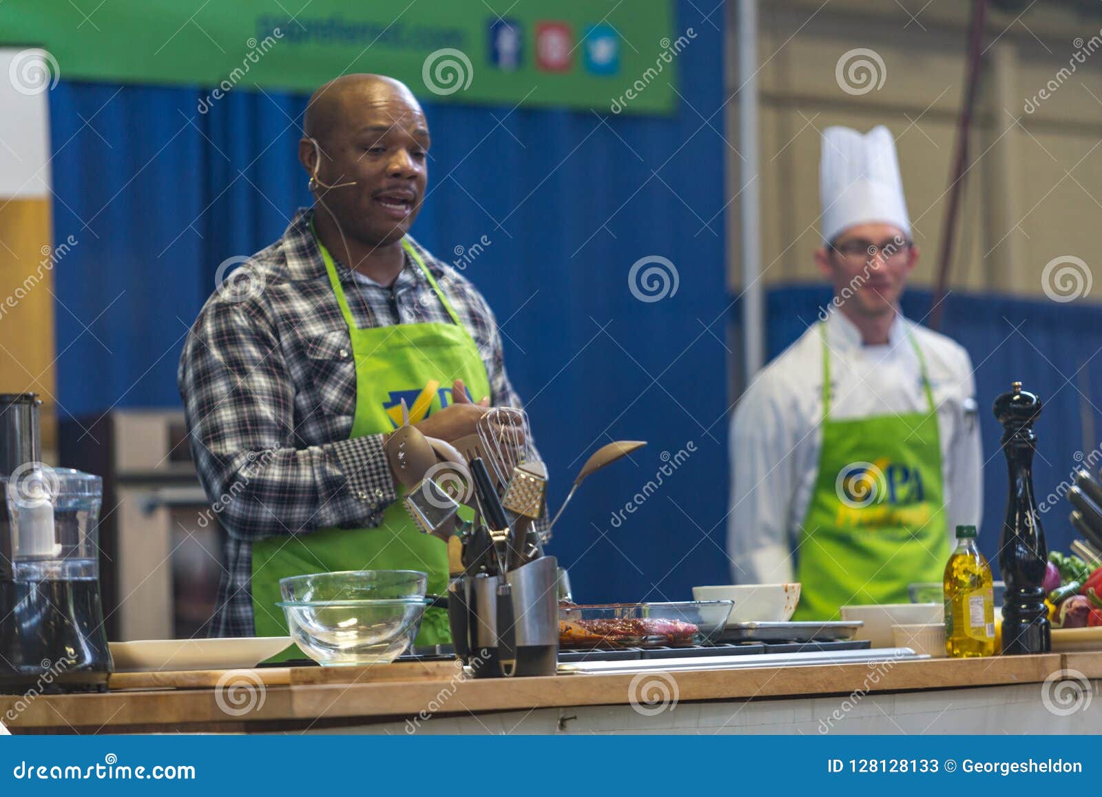 Lebensmittel-Netz ` S Promi-Chef Aaron McCargo Jr Redaktionelles ...