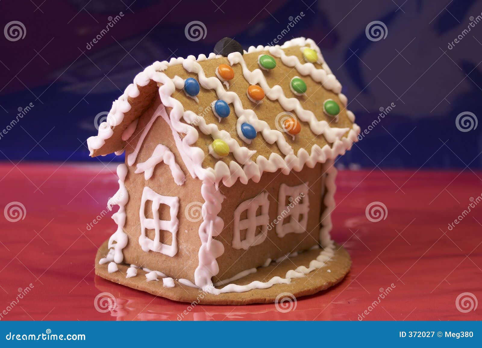 Lebkuchen-Haus stockbild. Bild von brot, feier, gebacken - 372027