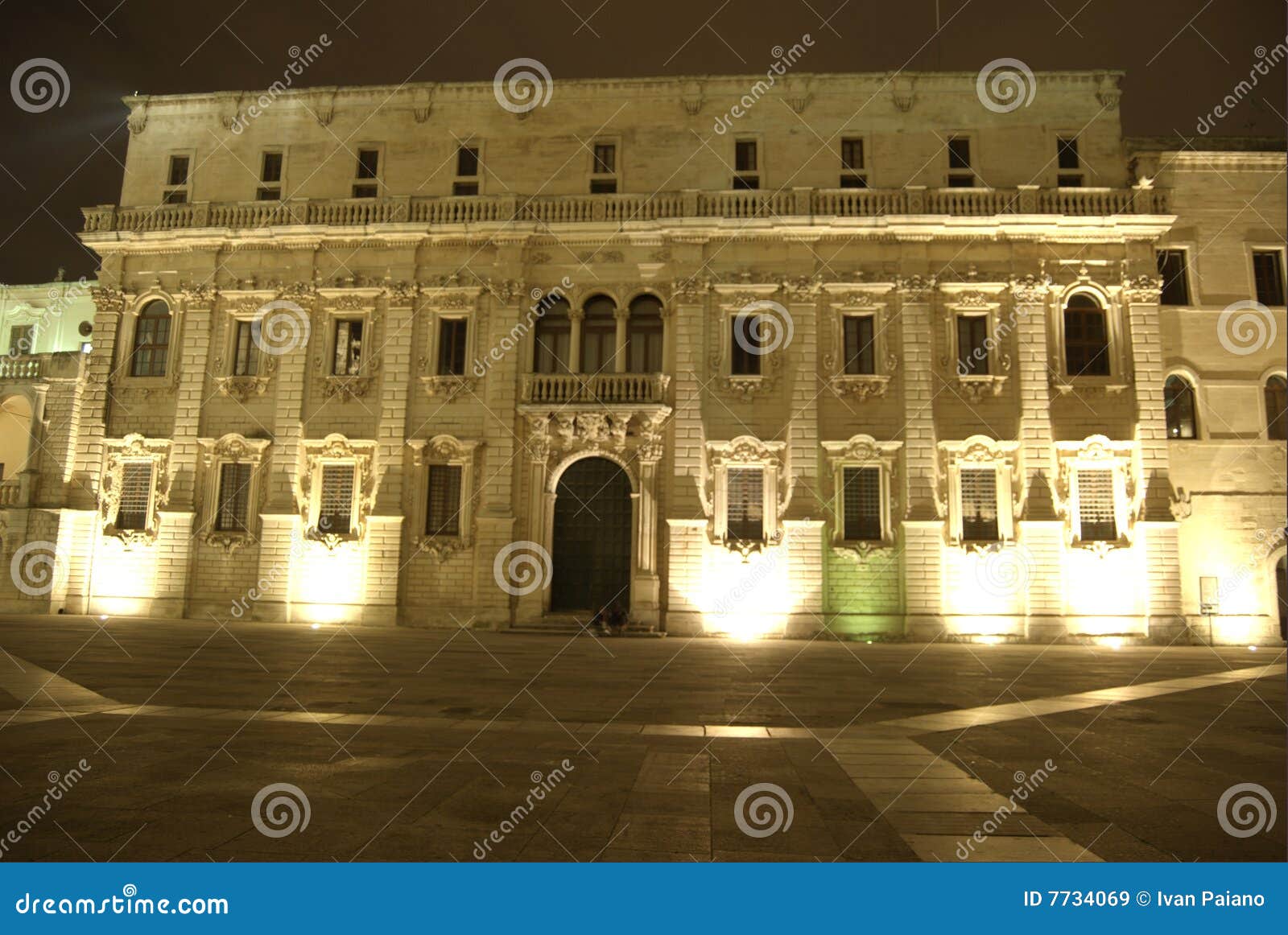 Lecce by night, cathedral stock image. Image of monument - 7734069