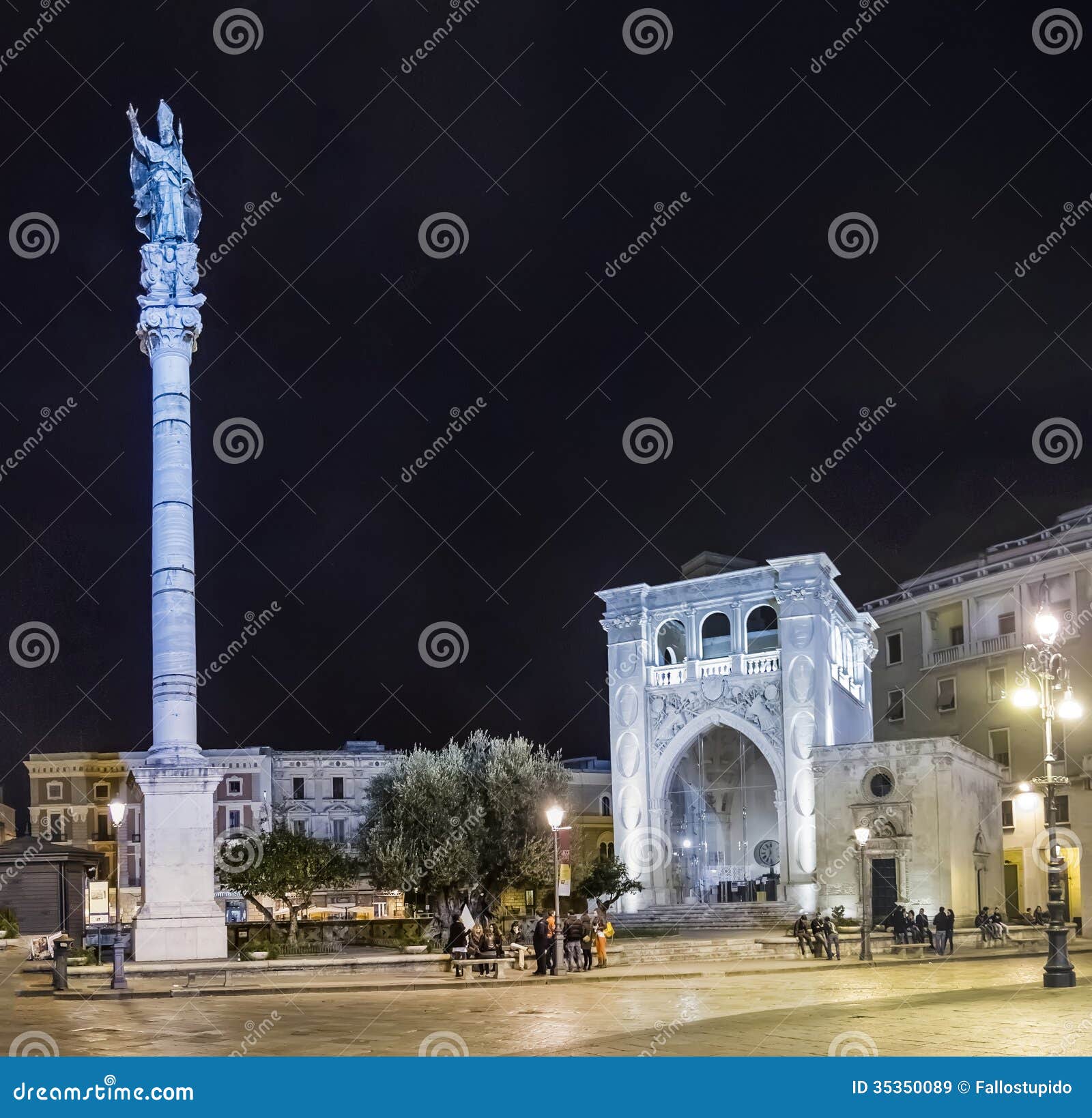 Lecce by night panorama editorial stock image. Image of country - 35350089