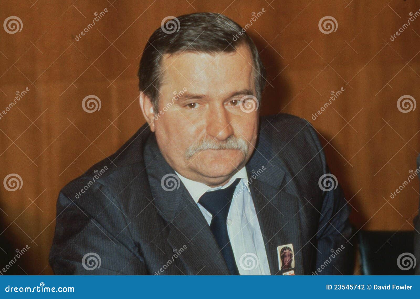 Lech Walesa editorial photography. Image of press, politics - 23545742