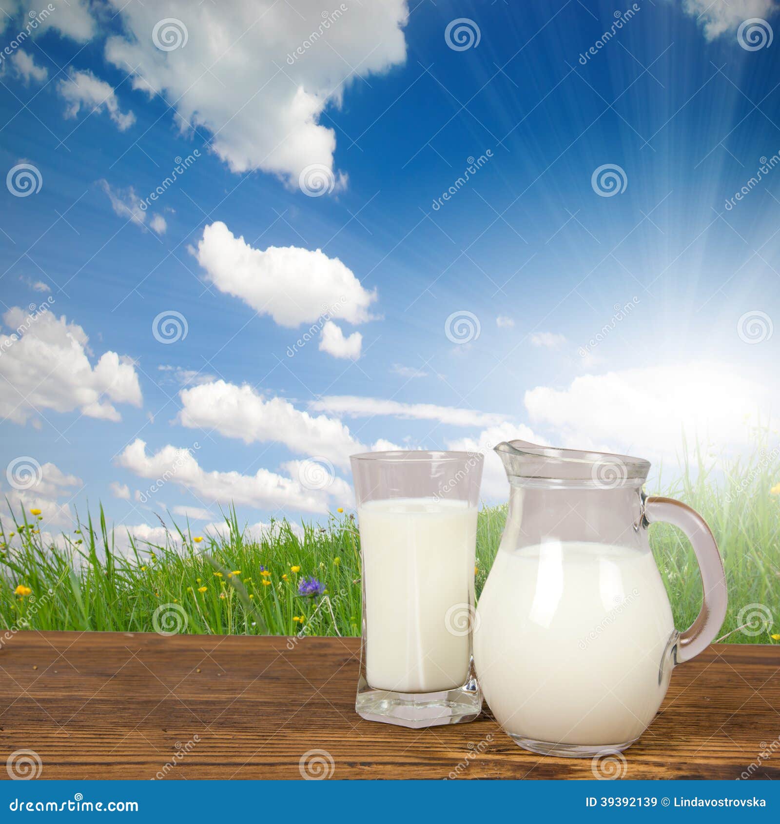 Leche imagen de archivo. Imagen de granja, sano, leche - 39392139