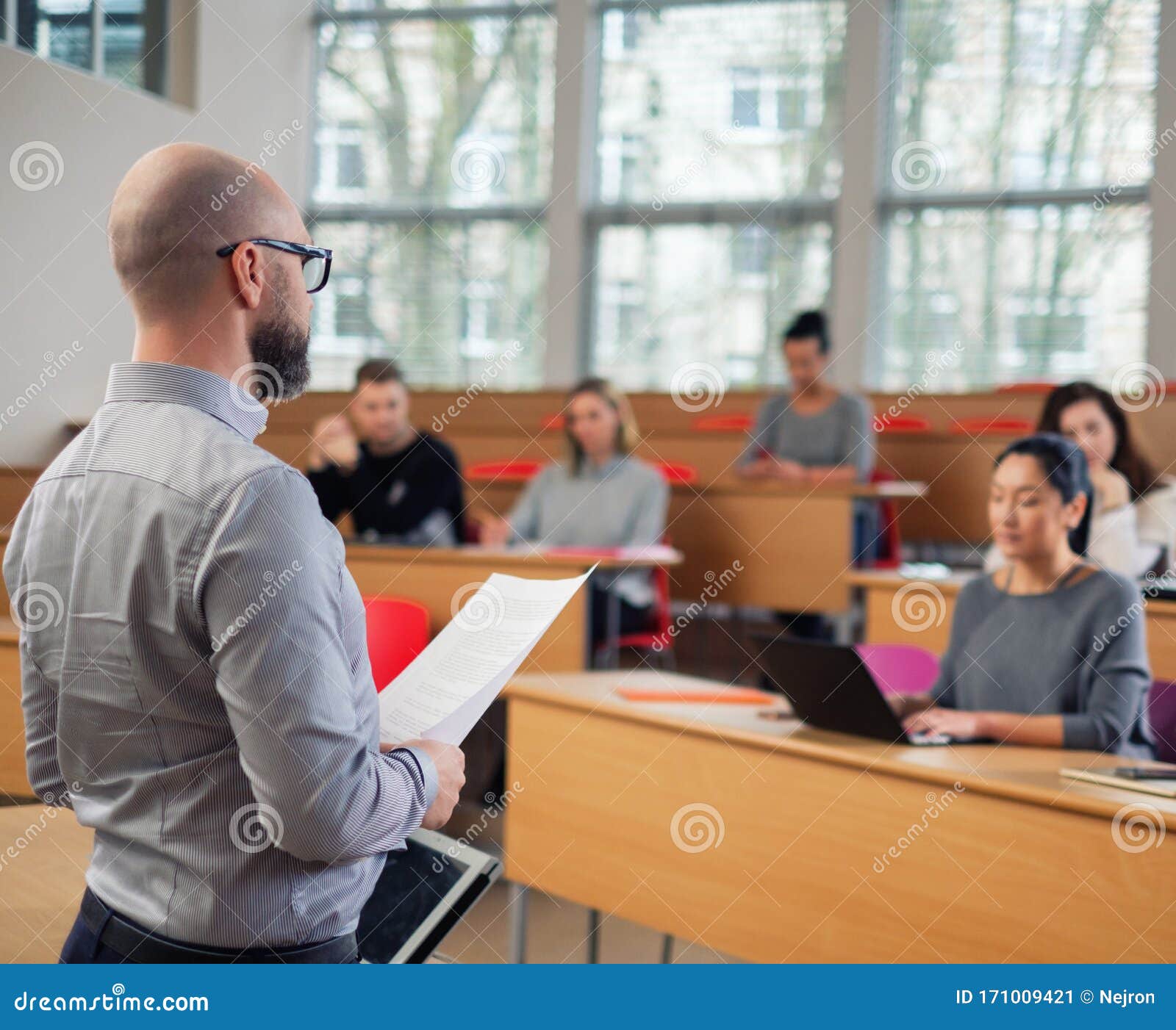 Lecturer and Multinational Group of Students in an Auditorium Stock ...