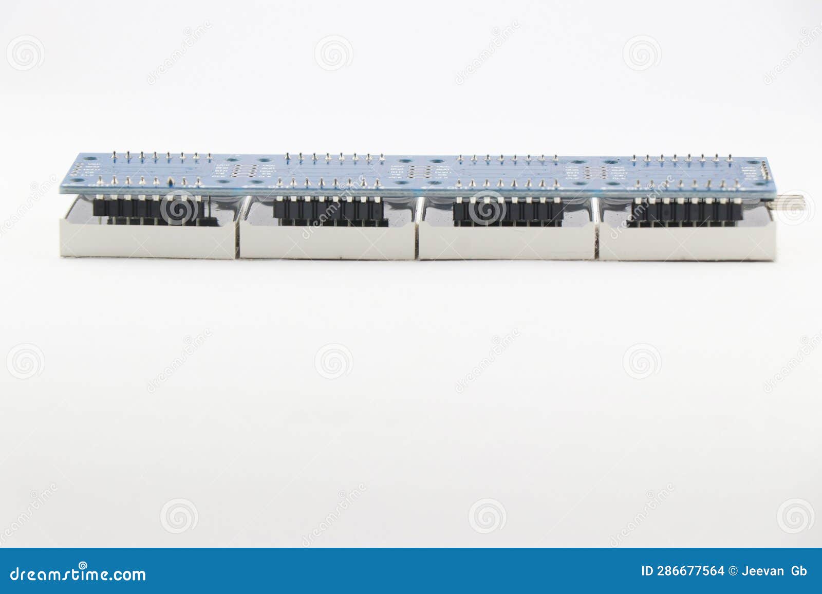 Led Dot Matrix Display Connected in Series that Can Be Interfaced with ...
