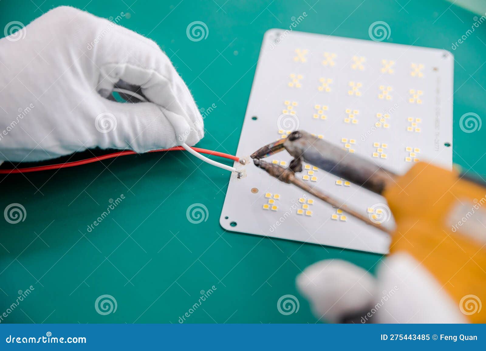 LED Light Bulb Production Factory, the Production Process of Light ...