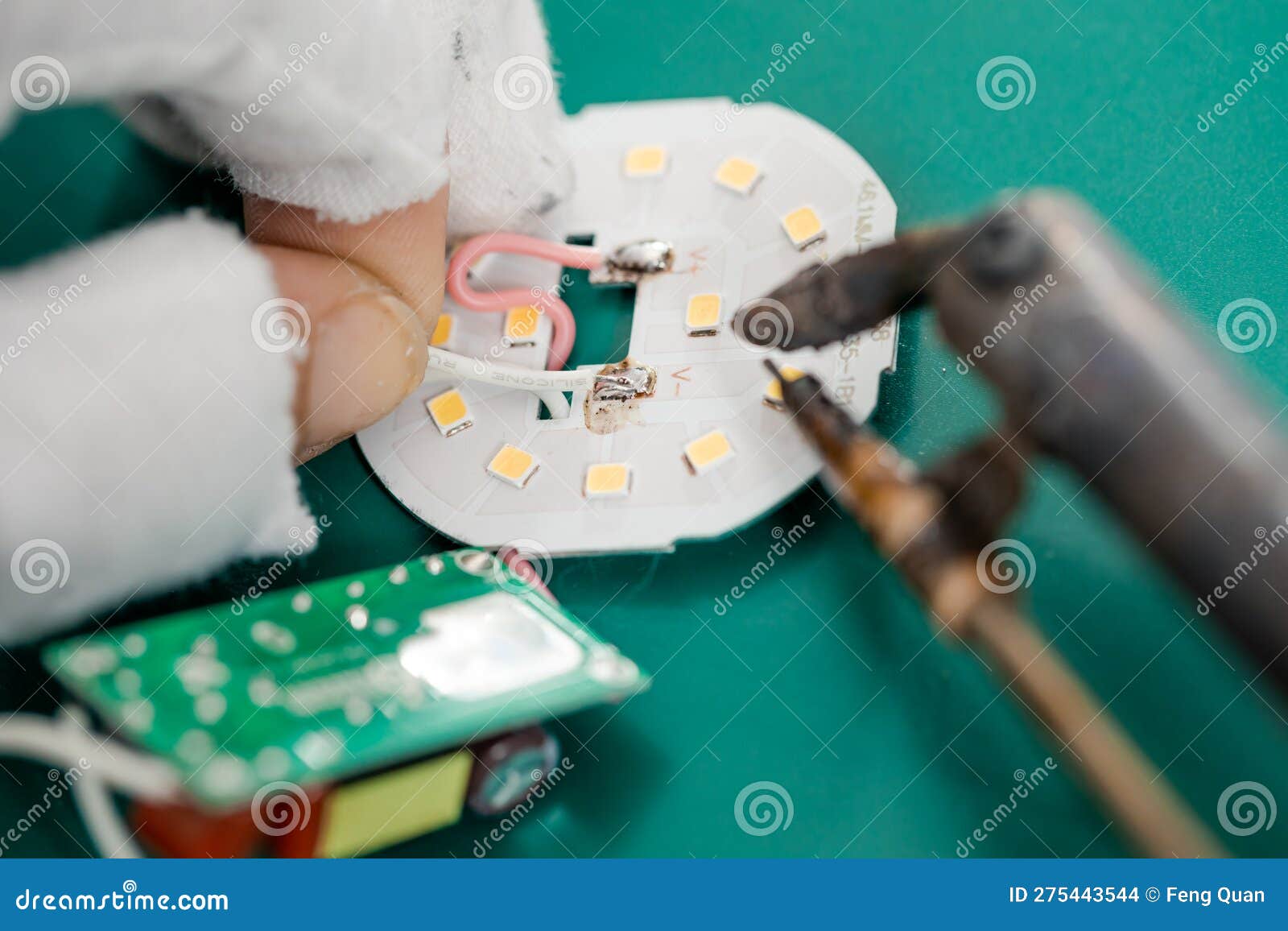 LED Light Bulb Production Factory, the Production Process of Light ...