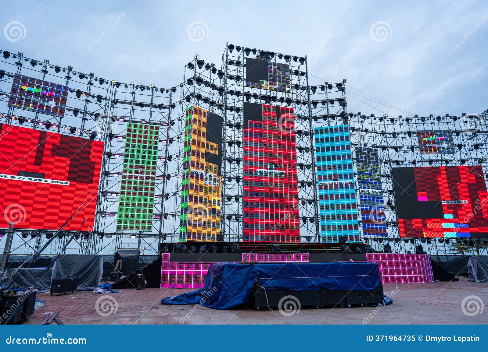 Led Screen Installation And Calibration For Event Stage Setup, Panel ...