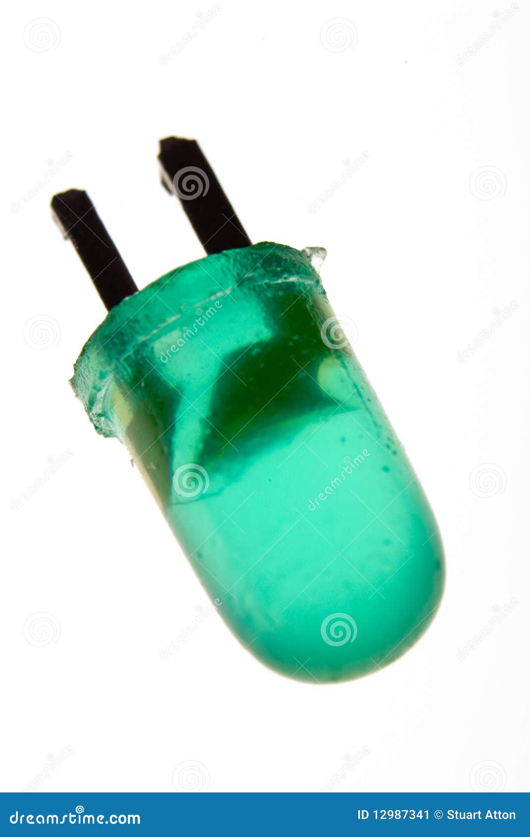 LED verde imagen de archivo. Imagen de blanco, primer - 12987341