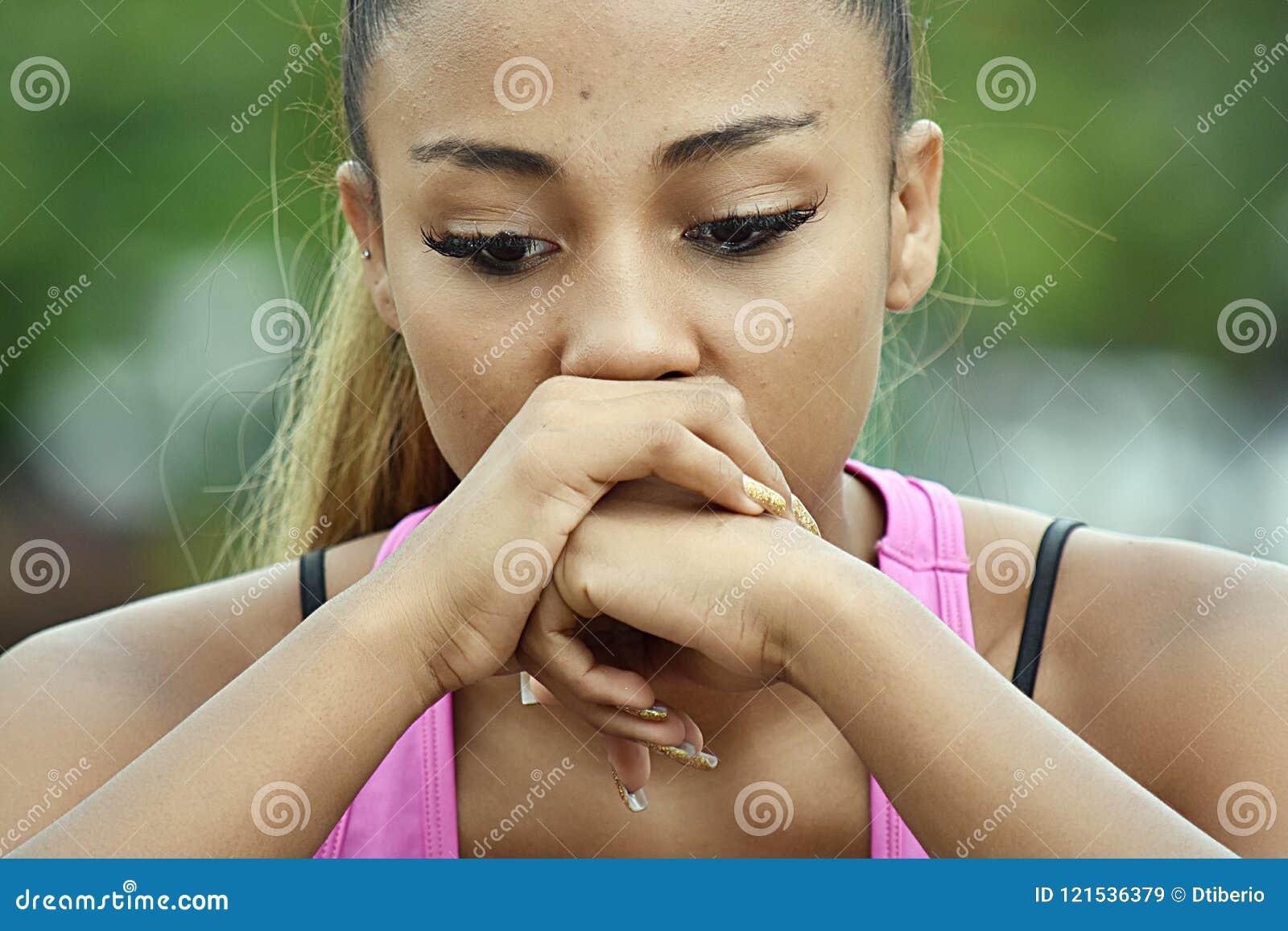 Ledsen colombiansk person fotografering för bildbyråer. Bild av ...