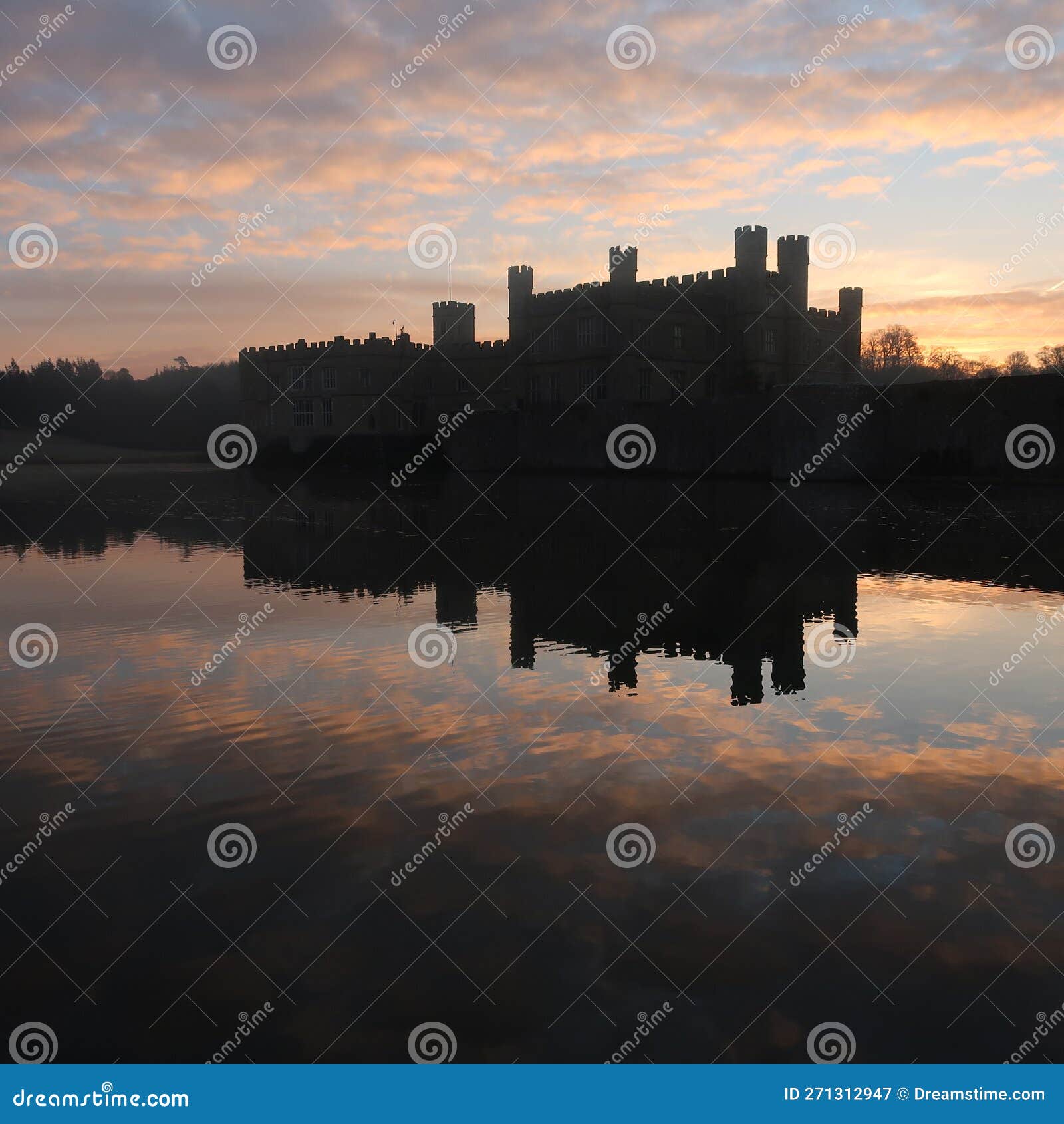 Leeds Castle at Sunrise in Spring. Stock Image - Image of dusk, sunset ...