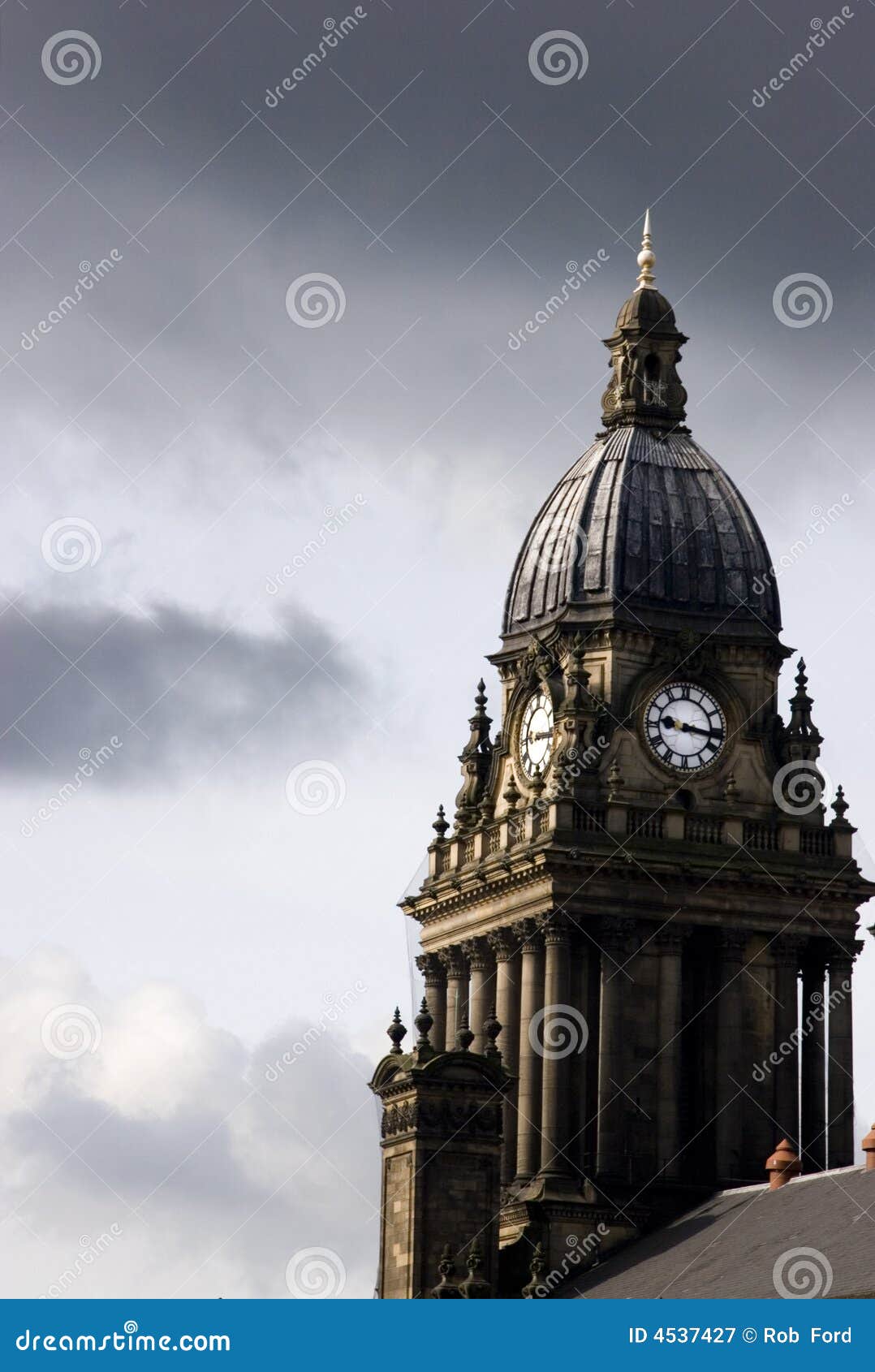 Leeds Town Hall Clock Tower, Yorkshire Stock Image - Image of ...