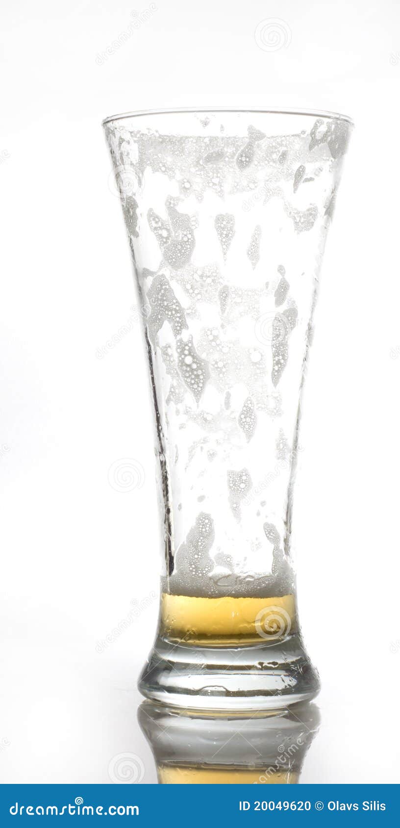 Leeg glas bier stock foto. Image of viering, leeg, gedronken - 20049620