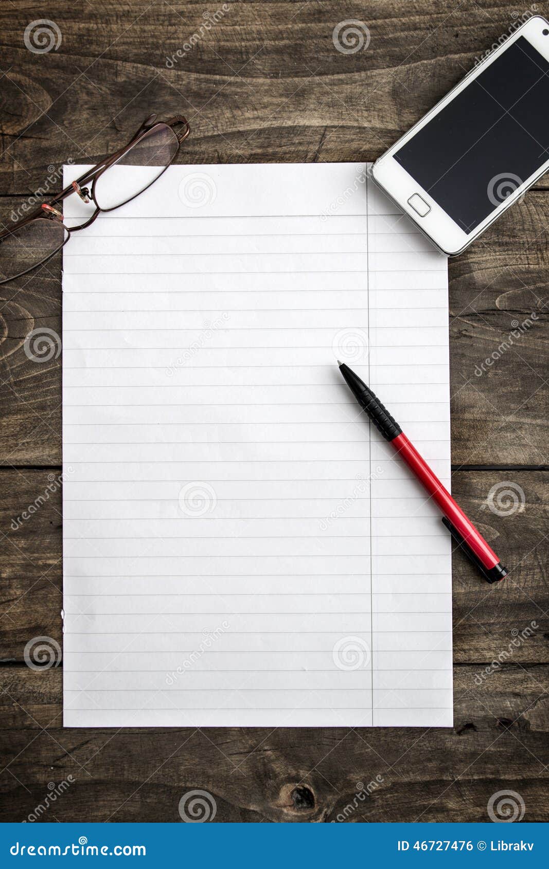 Leeg Notadocument Met Pen Op Lijst Stock Foto - Image of levering ...