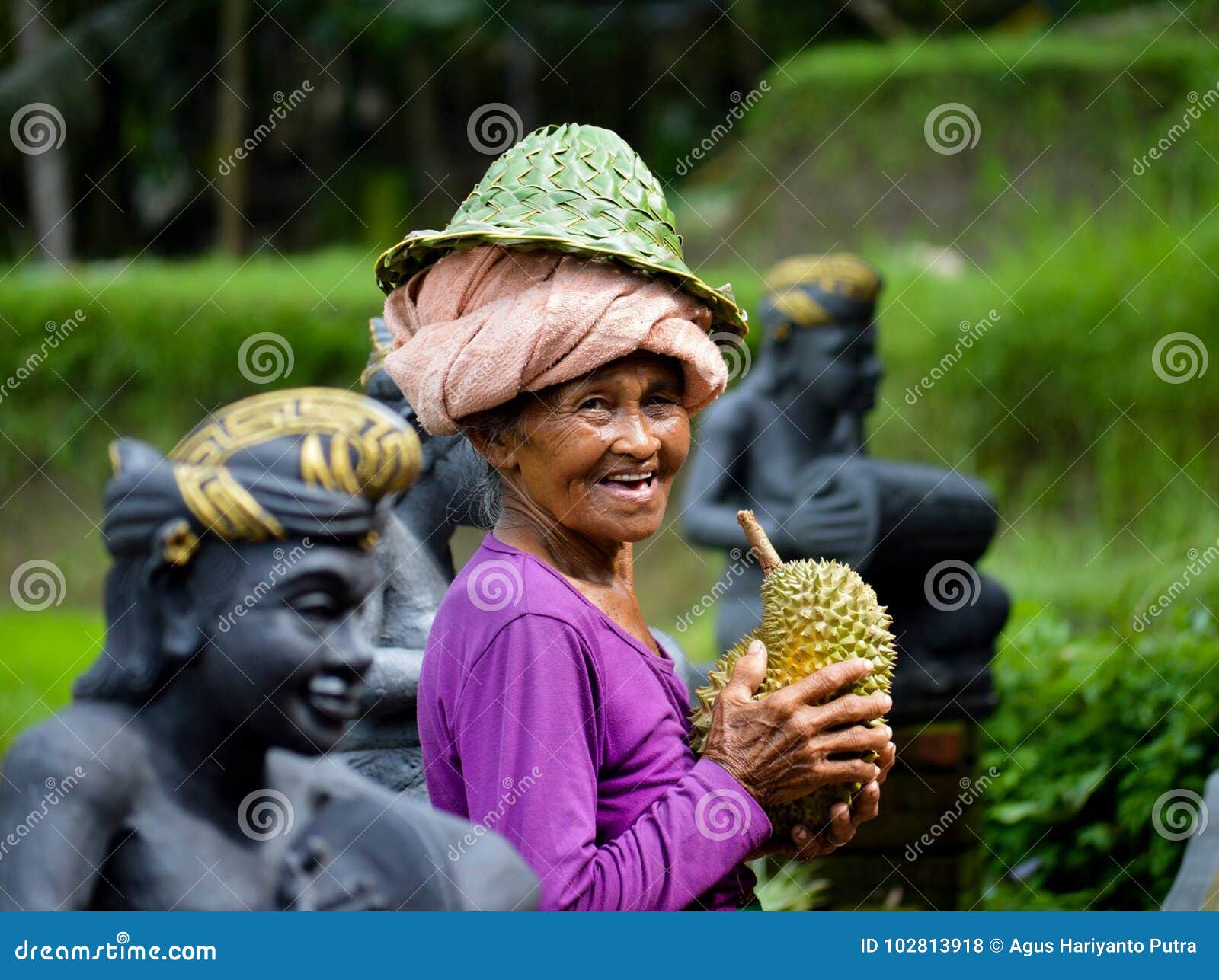 Leende redaktionell arkivfoto. Bild av affärsmän, leende - 102813918