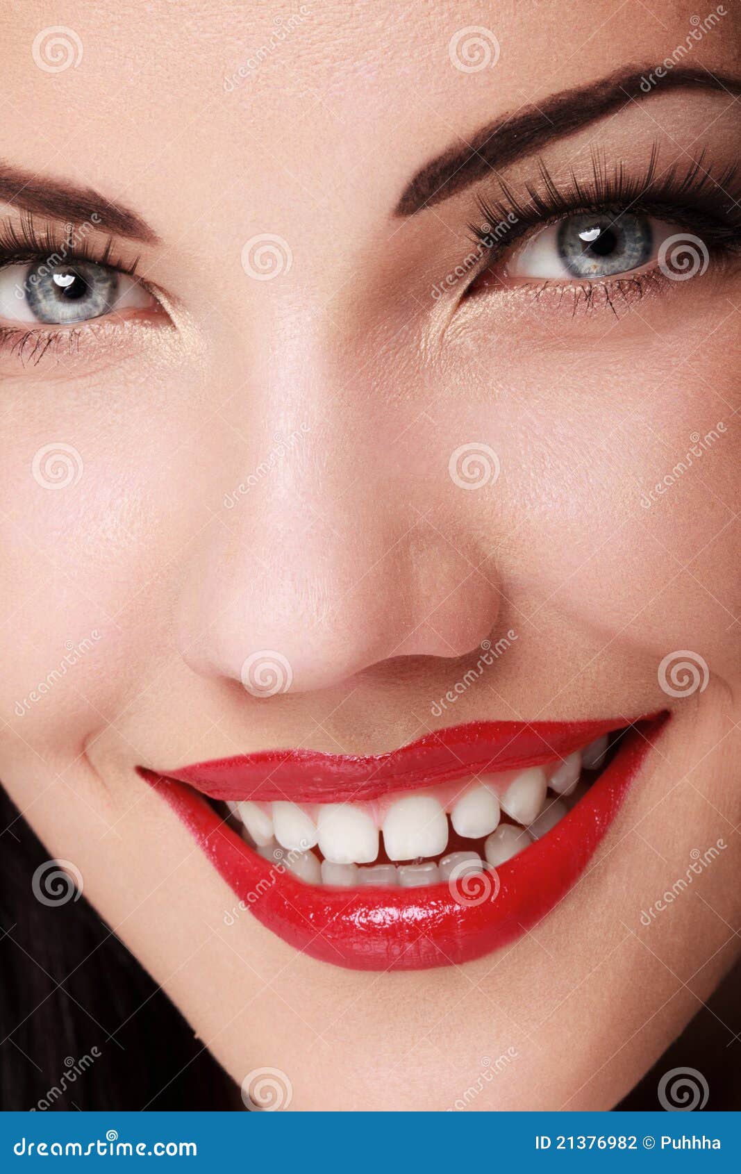 Leende arkivfoto. Bild av lycka, gyckel, leende, glädje - 21376982