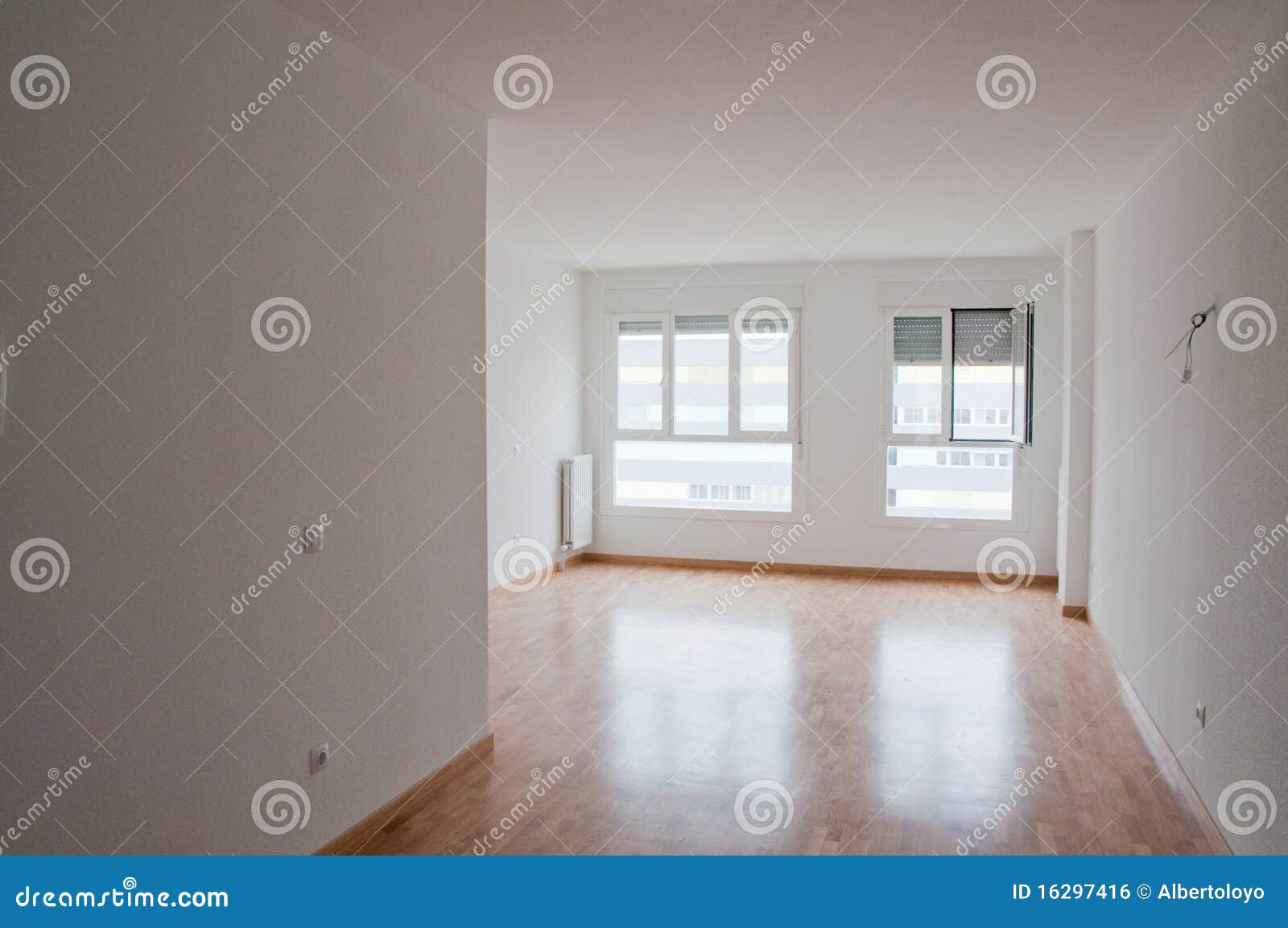 Leerer Raum stockfoto. Bild von parkett, intern, leer - 16297416