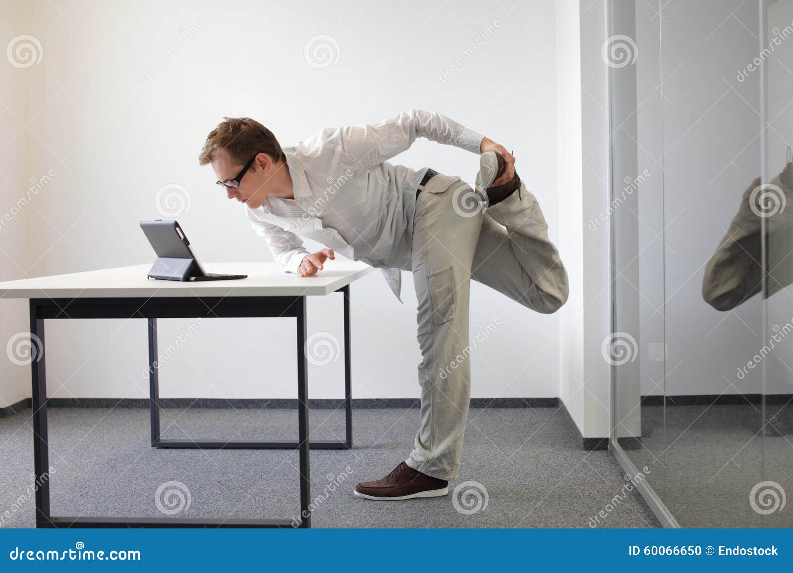 Leg Exercise Durrng Office Work Stock Photo - Image of computer, calf ...
