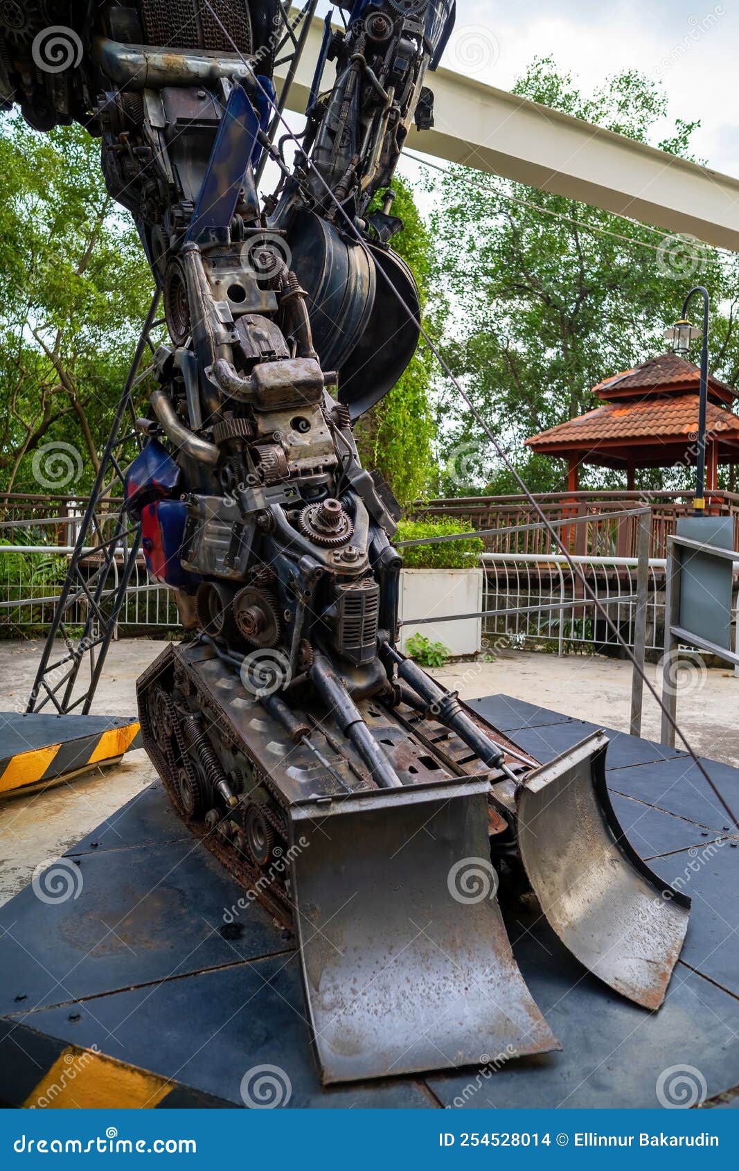 Robot Metal Assassin Editorial Image | CartoonDealer.com #92870498