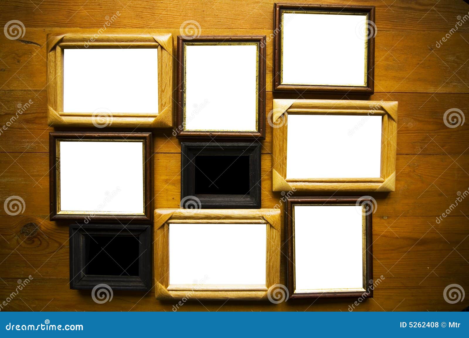 Lege frames op houten muur stock foto. Image of grens - 5262408