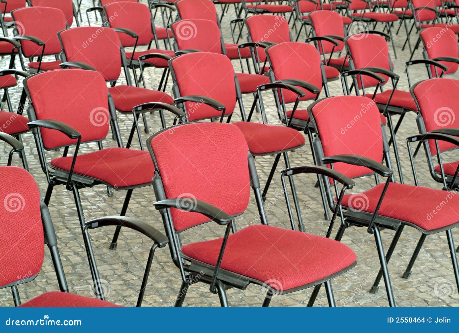 Lege Rode Stoelen in Auditorium Stock Foto - Image of gehoorzaal ...