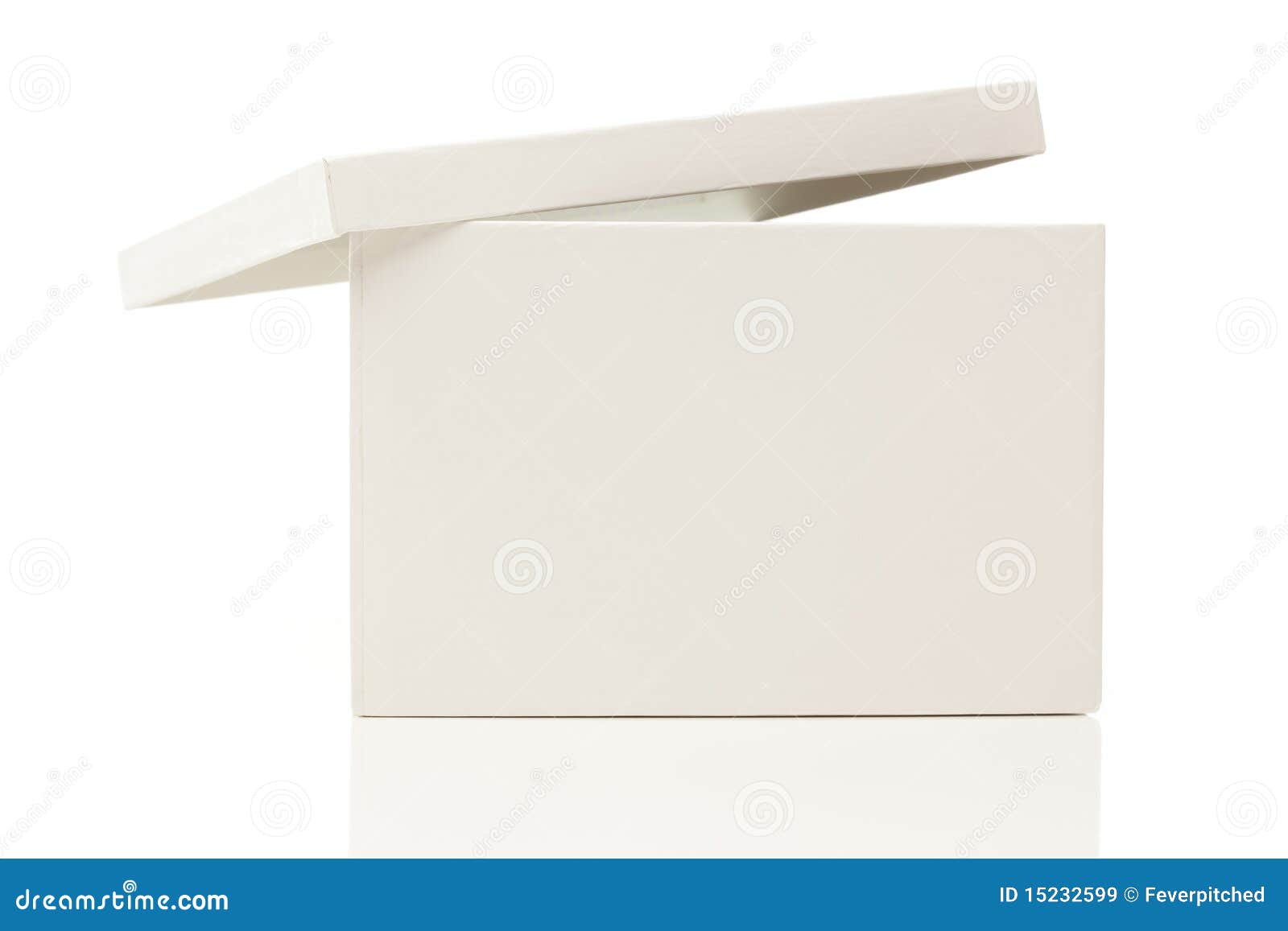 Lege Witte Doos Met Deksel Op Wit Stock Afbeelding - Image of etiket ...