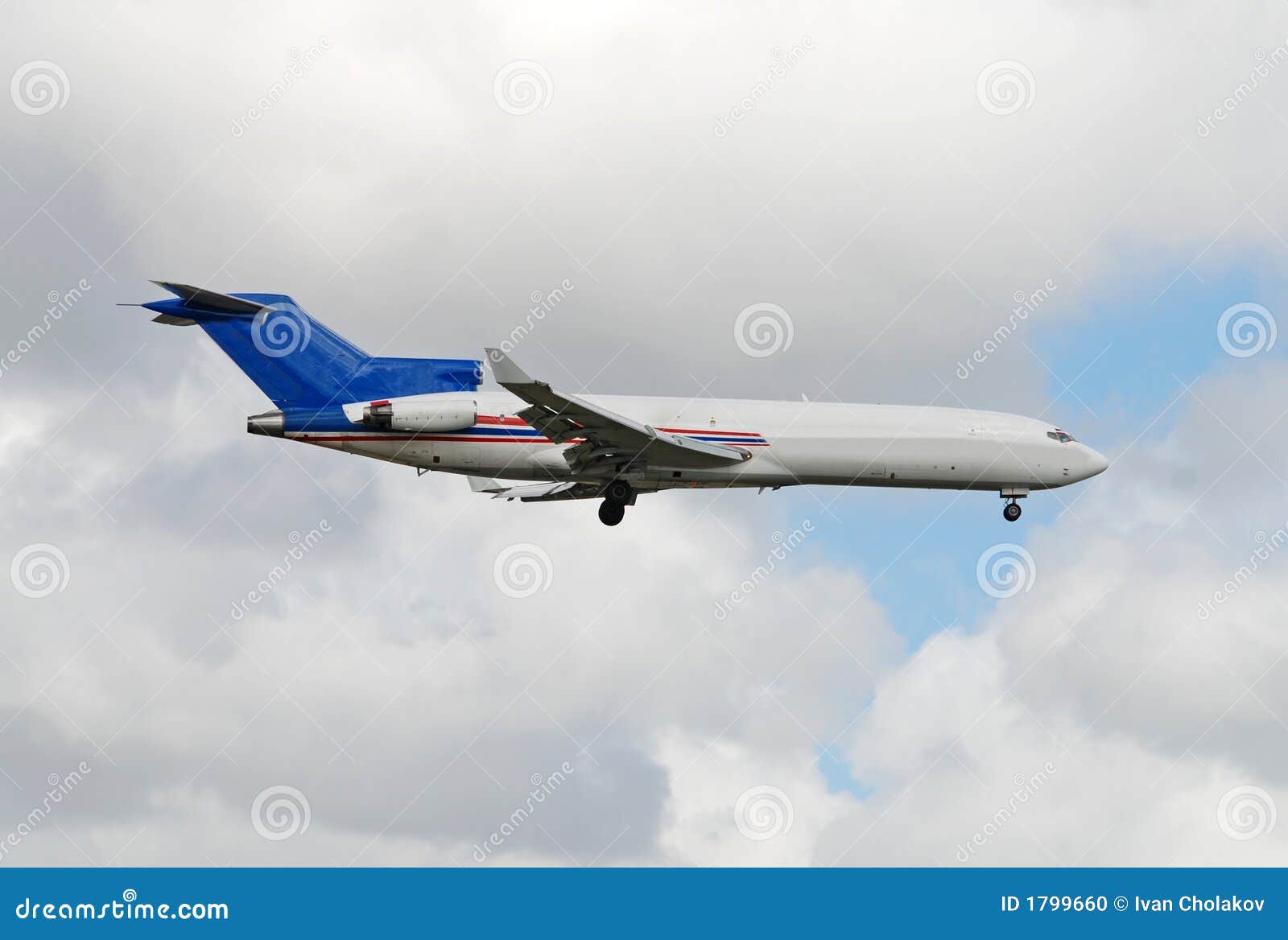 Legendary Boeing 727 Jet in Flight Stock Photo - Image of freight ...
