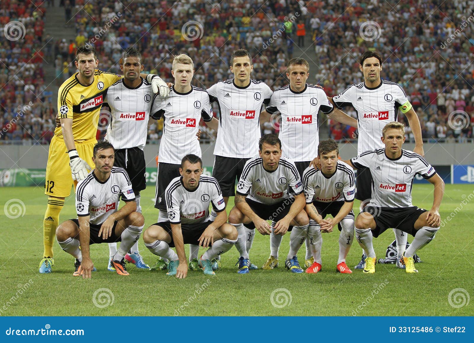 Legia Varsovia foto editorial. Imagen de campeones, balompié - 33125486