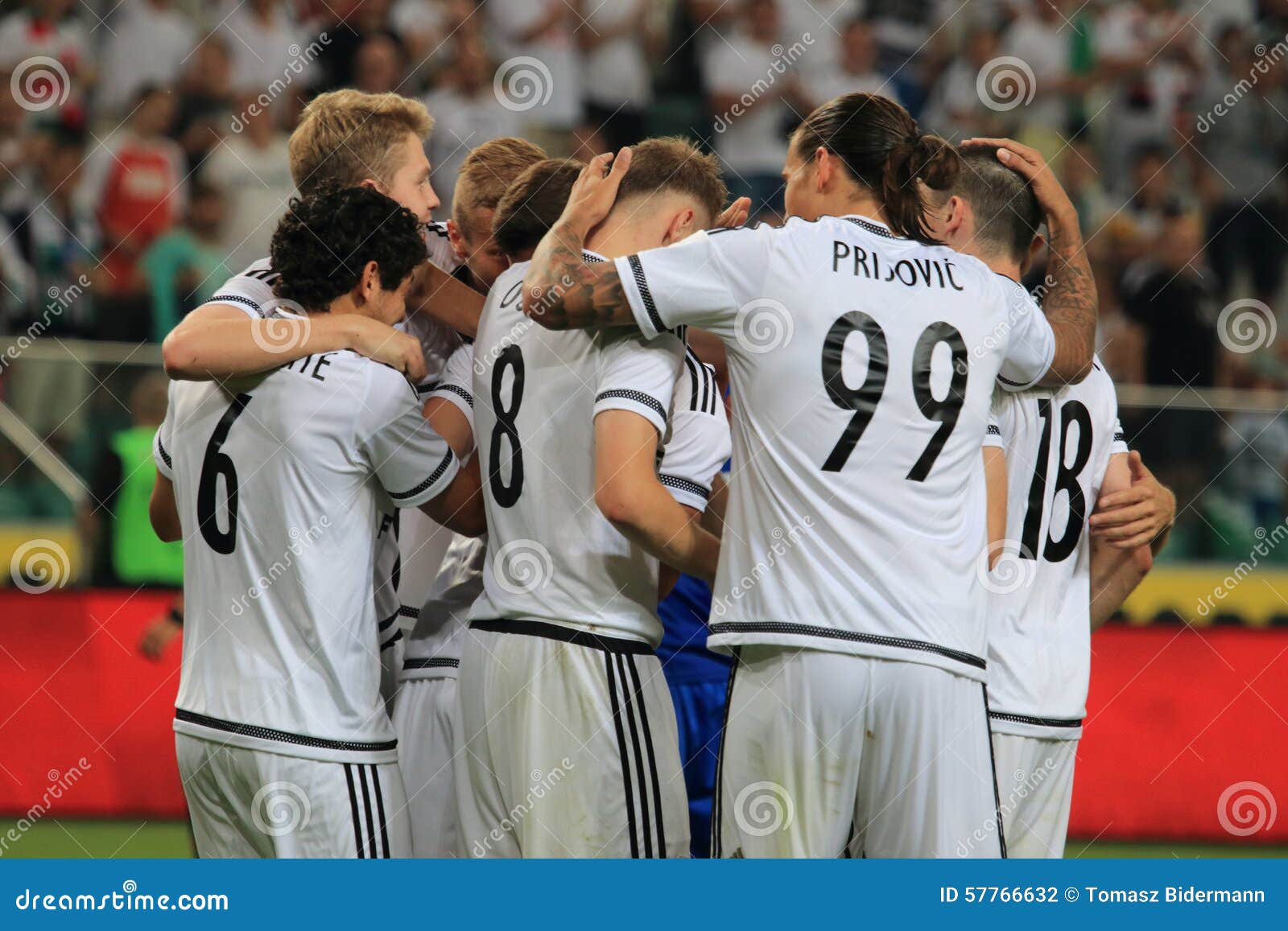Legia Varsovia fotografía editorial. Imagen de meta, futbolista - 57766632