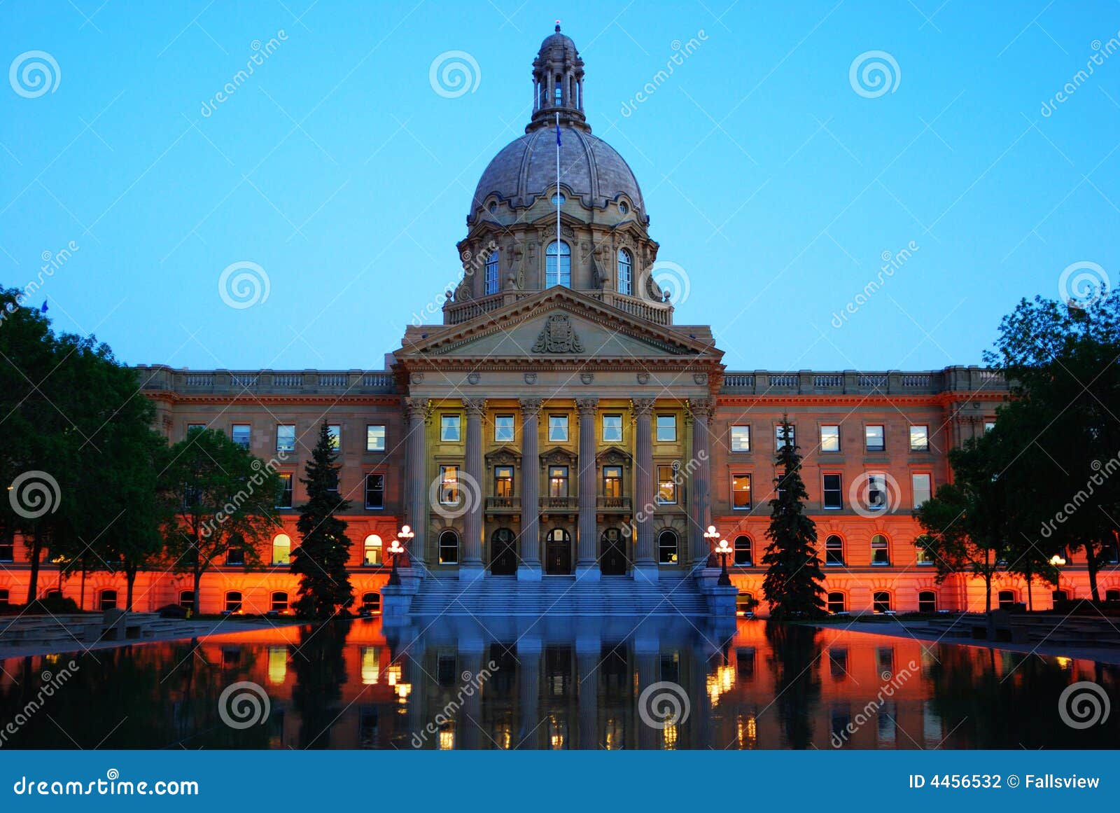 Legislative Building Nightshot Stock Photo - Image of historic ...