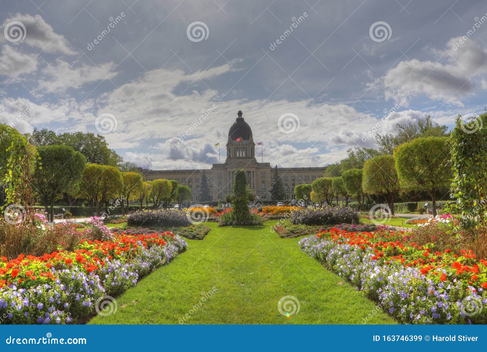 Legislature Building in Regina, Saskatchewan, Canada Editorial Stock ...