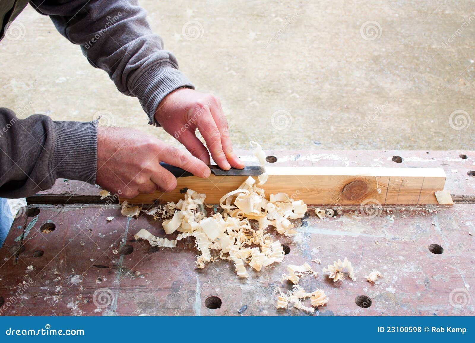 Legno Di Cesellatura Del Carpentiere Fotografia Stock - Immagine di ...