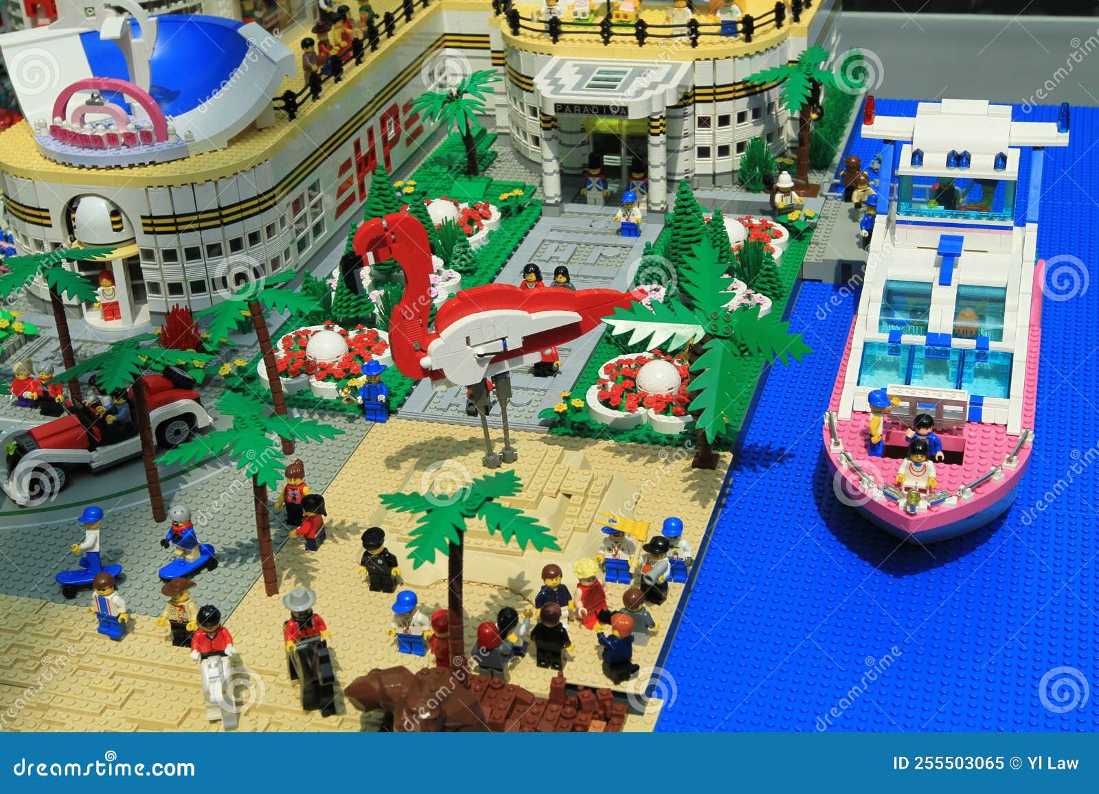 The Lego City, Building Blocks in Multiple Colours 22 April 2011 ...