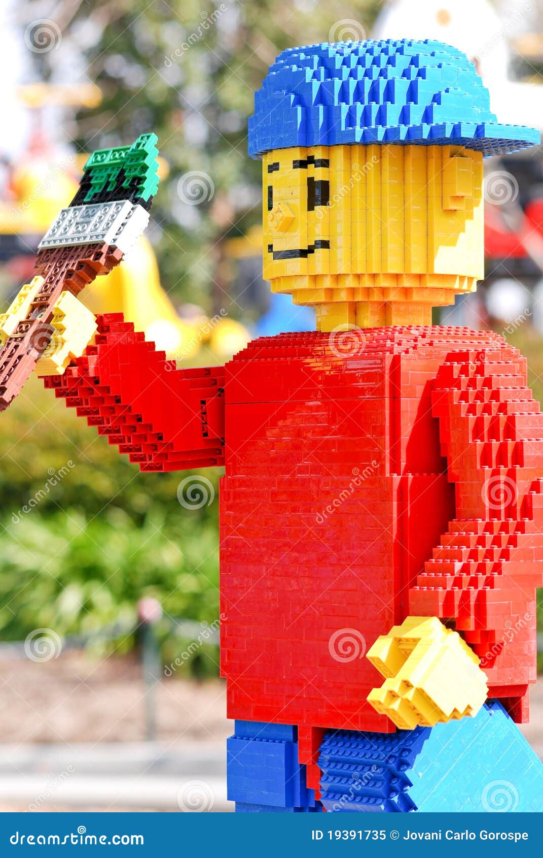 Lego Painter Boy at Legoland Editorial Image - Image of build, epic ...