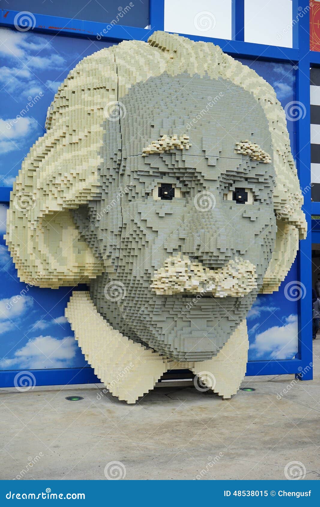 Lego Portrait De Albert Einstein En Legoland Imagen editorial - Imagen ...