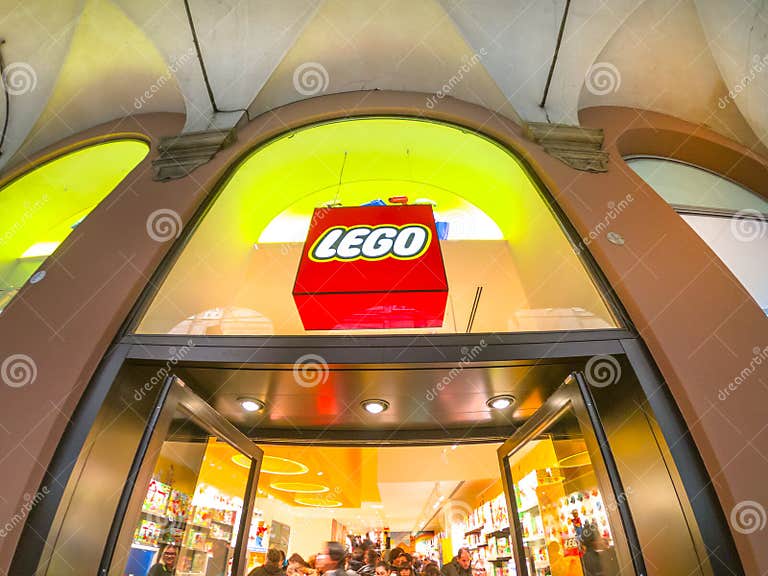 Lego Store-Logo redaktionelles foto. Bild von zeile - 133920236