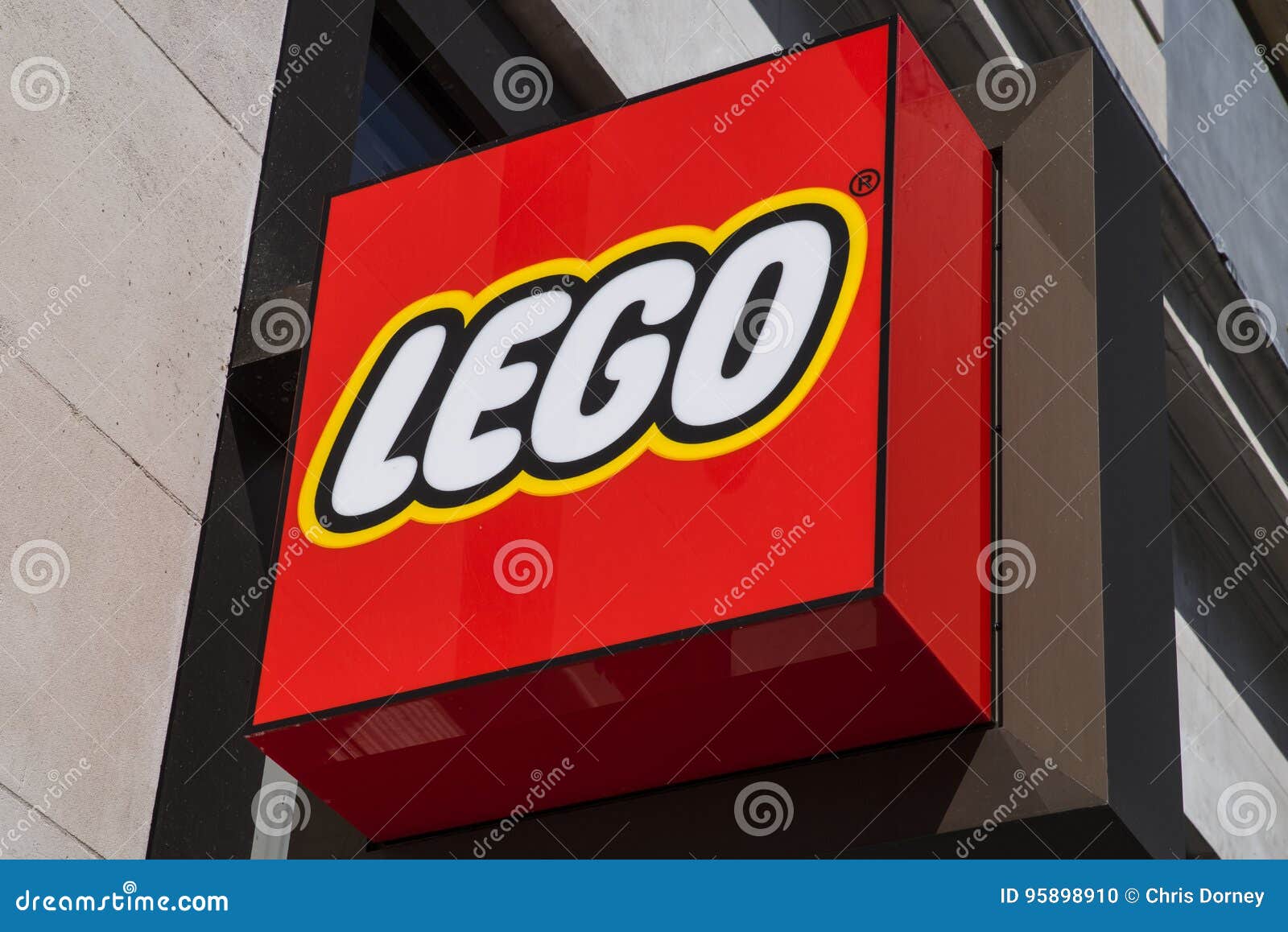 Lego Store Sign redactionele afbeelding. Image of winkelen - 95898910