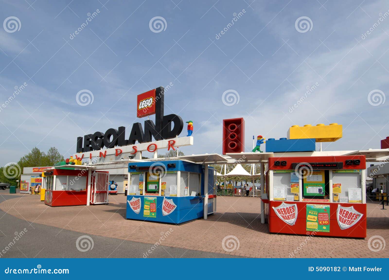 Travellers At Lego Bus Stop Editorial Photo | CartoonDealer.com #41839981