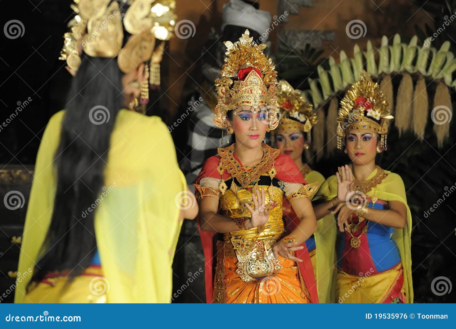 Gong Theater For Children And Youth Teatrul Pentru Copii Si Tineret ...