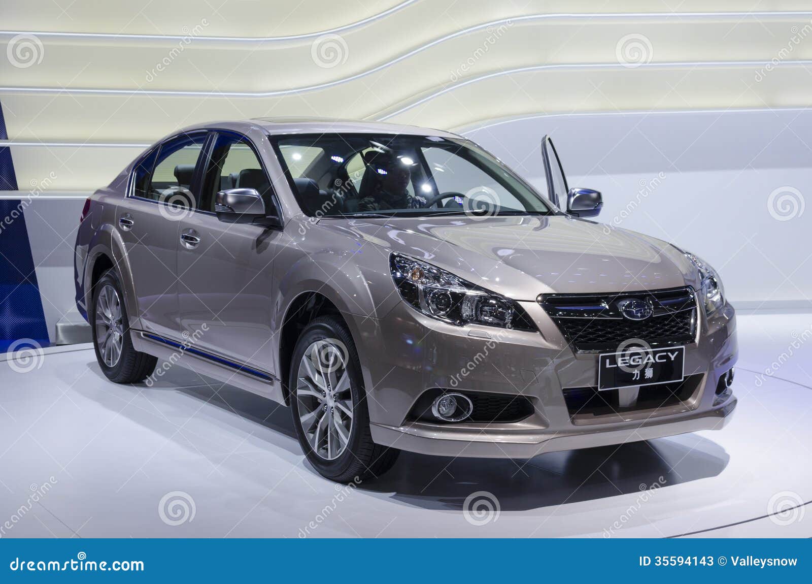 2013 Legs De GZ AUTOSHOW-SUBARU Photo stock éditorial - Image of canton ...