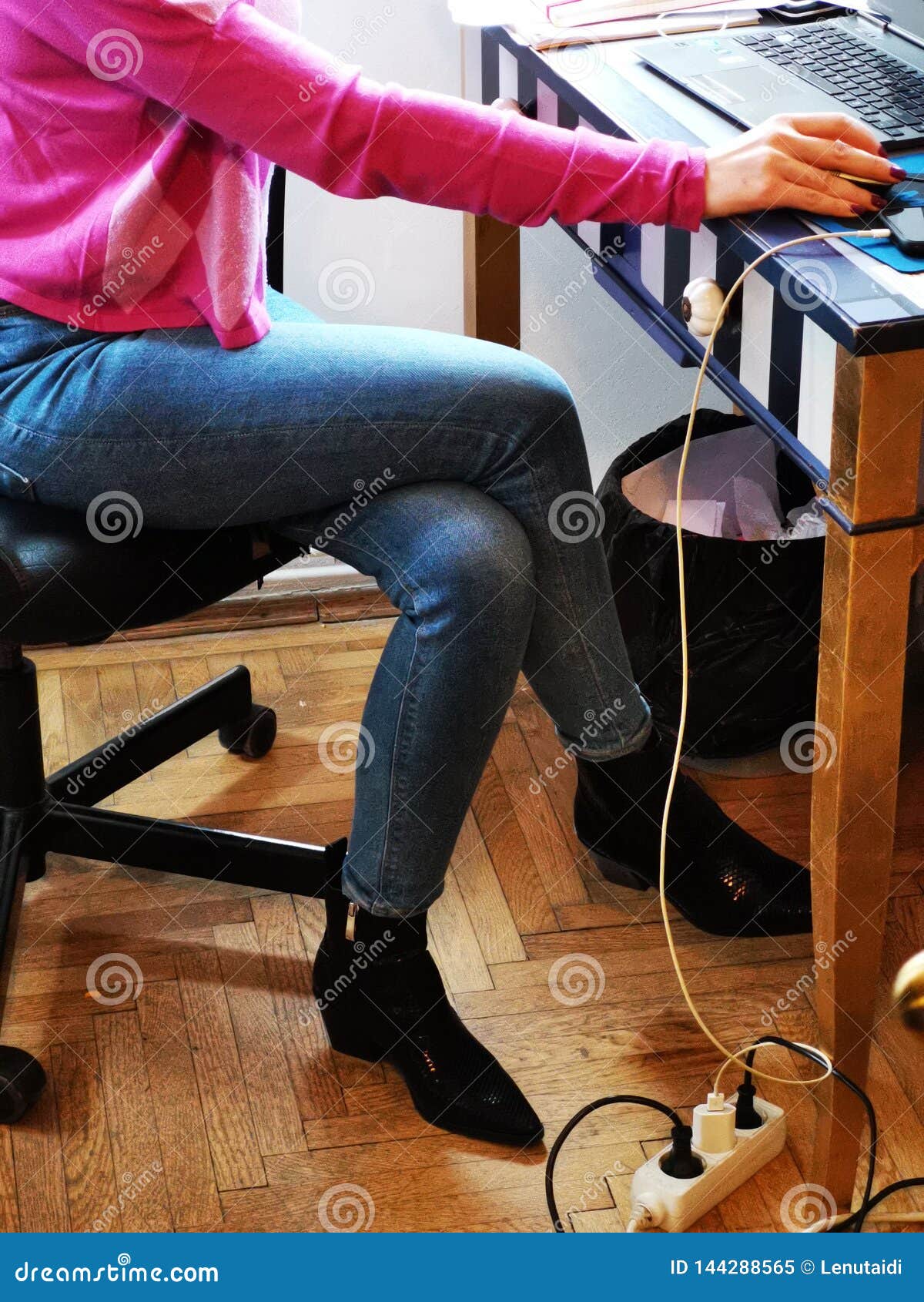 Legs of Woman Dressed at the Office Stock Image - Image of computer ...