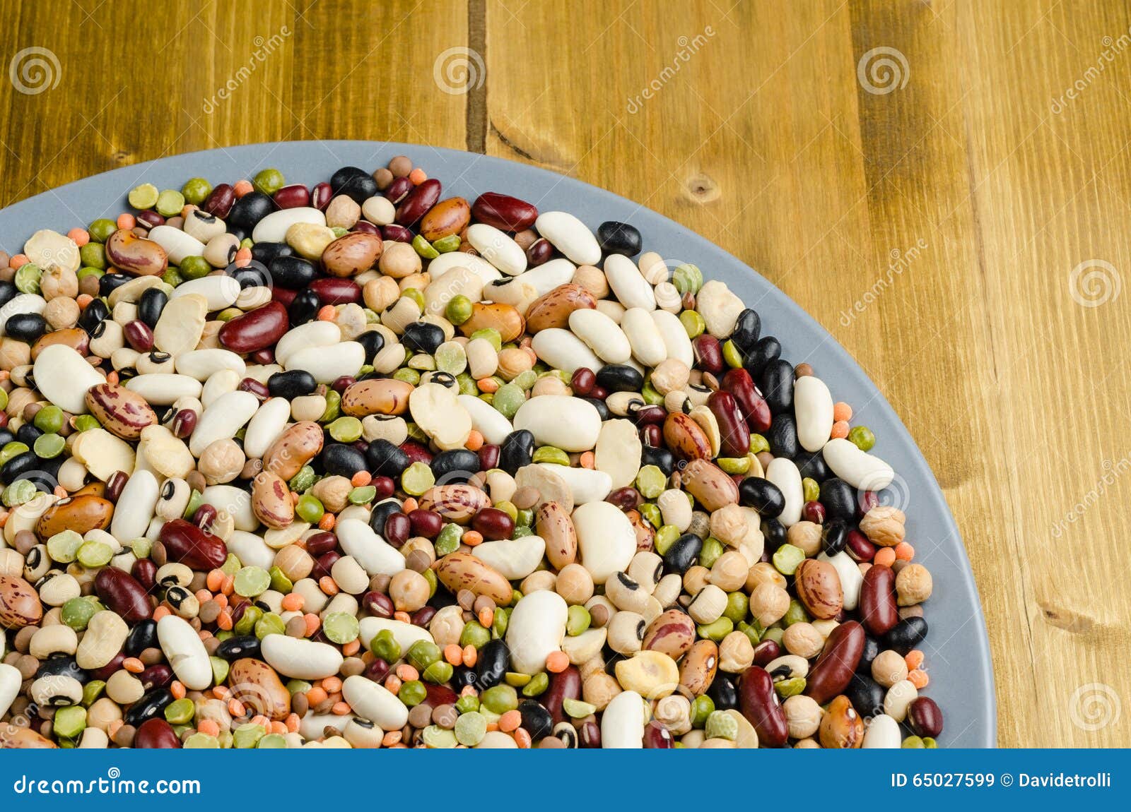 Legumes in a Dish on Wood, Close Up Stock Image - Image of bean ...