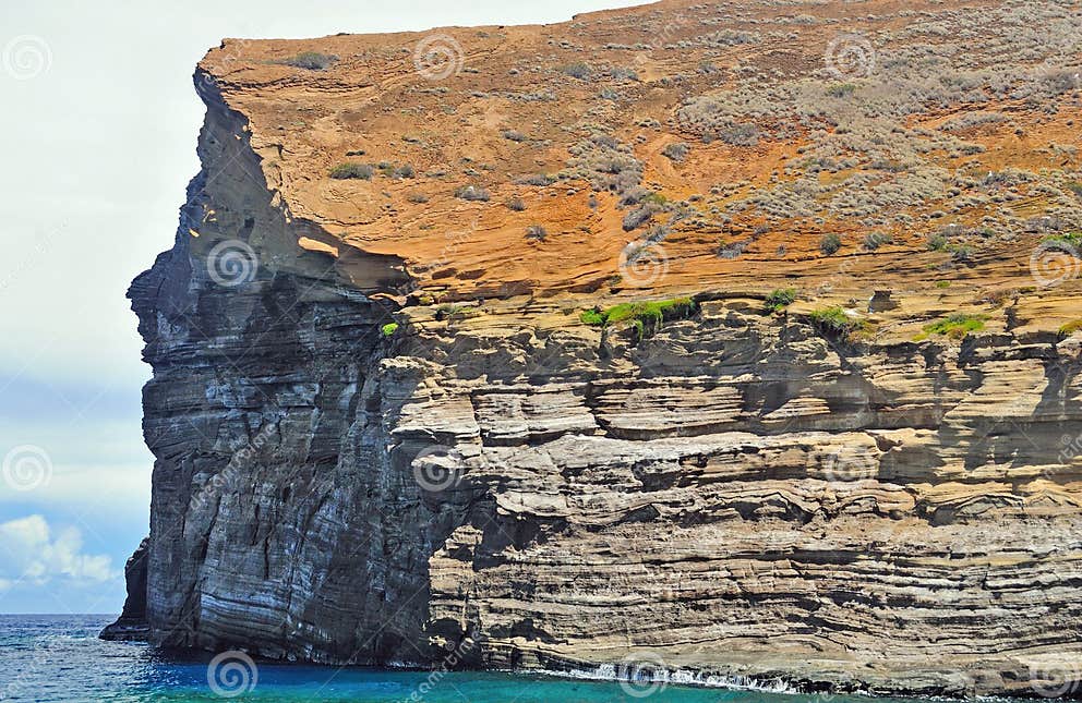 Lehua Rock in Hawaii stock image. Image of kauai, ocean - 19257441