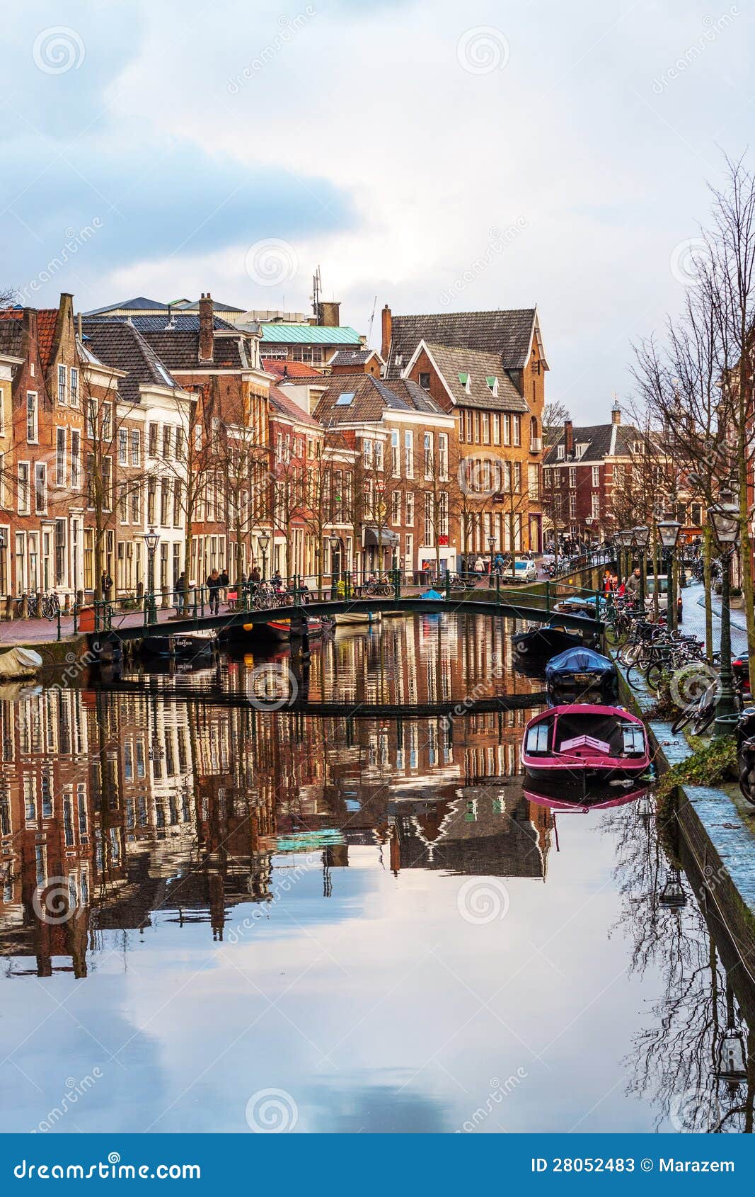 Leiden city, Netherlands editorial stock photo. Image of water - 28052483