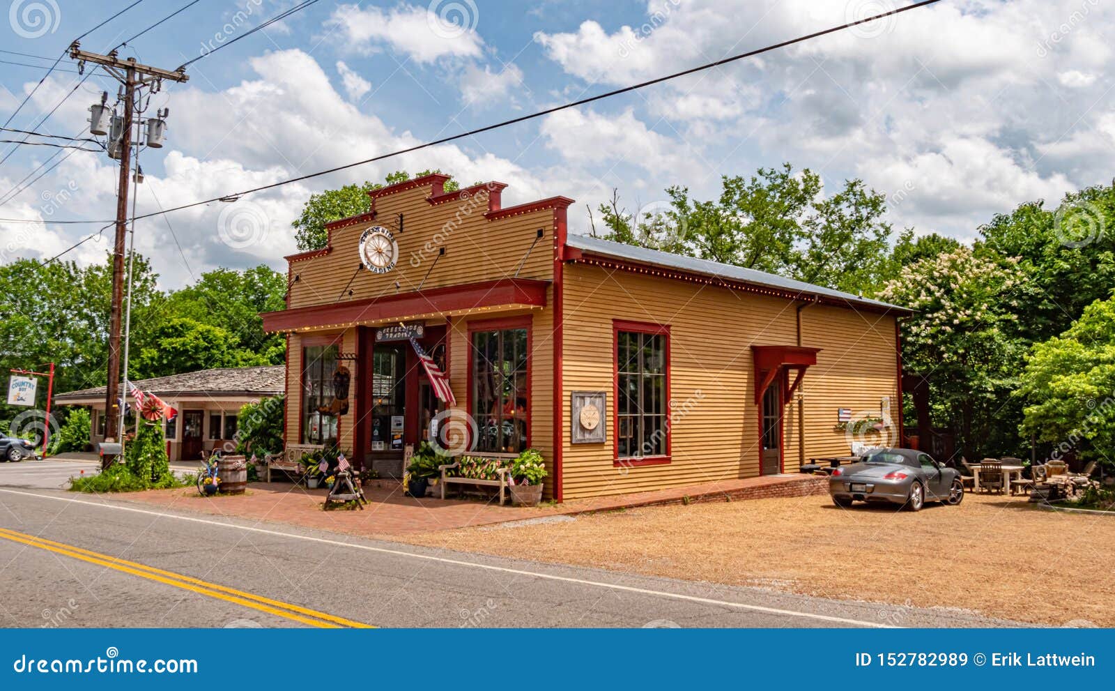 Leipers Fork Trading Post in Tennessee - LEIPERS FORK, USA - JUNE 18 ...
