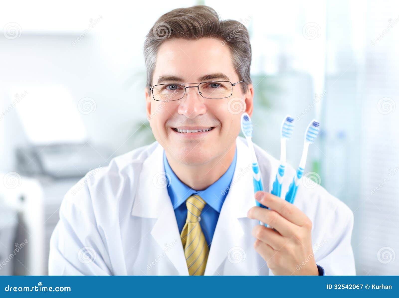 Lekarka obraz stock. Obraz złożonej z dentystyka, kliniczny - 32542067