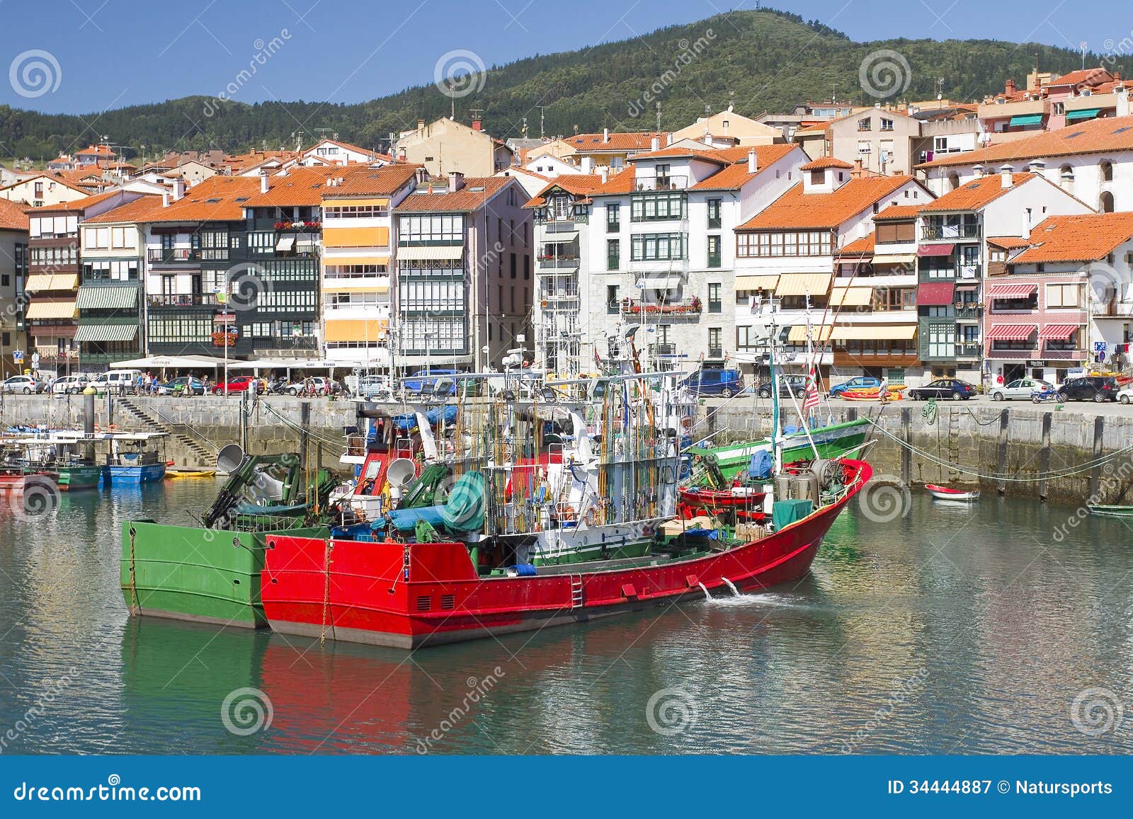 Lekeitio, Espagne photographie éditorial. Image du ville - 34444887