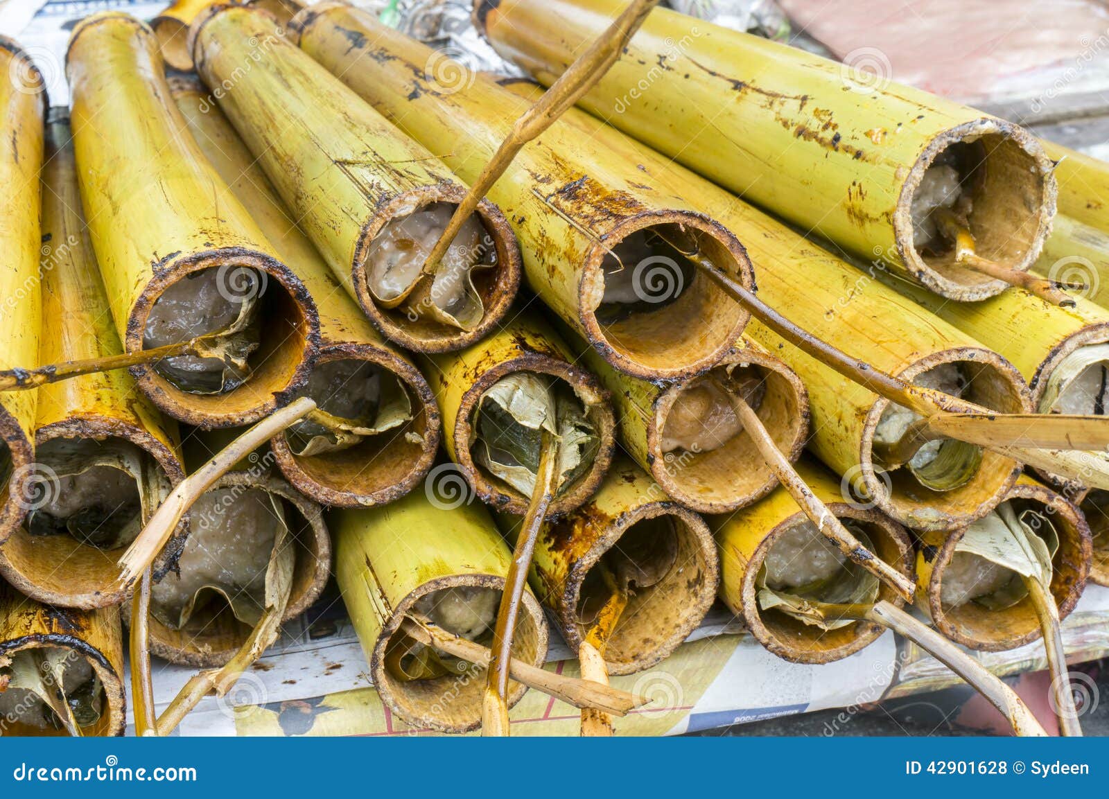 Lemang Royalty-Free Stock Photography | CartoonDealer.com #59909531