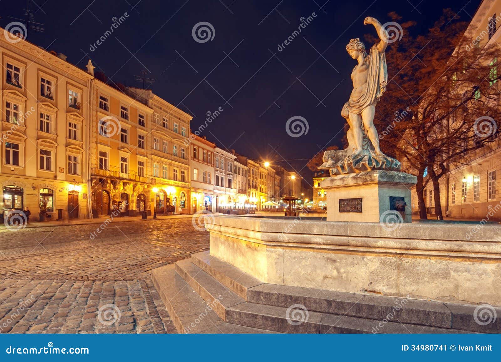 Lemberg stockbild. Bild von nacht, architektur, gebäude - 34980741