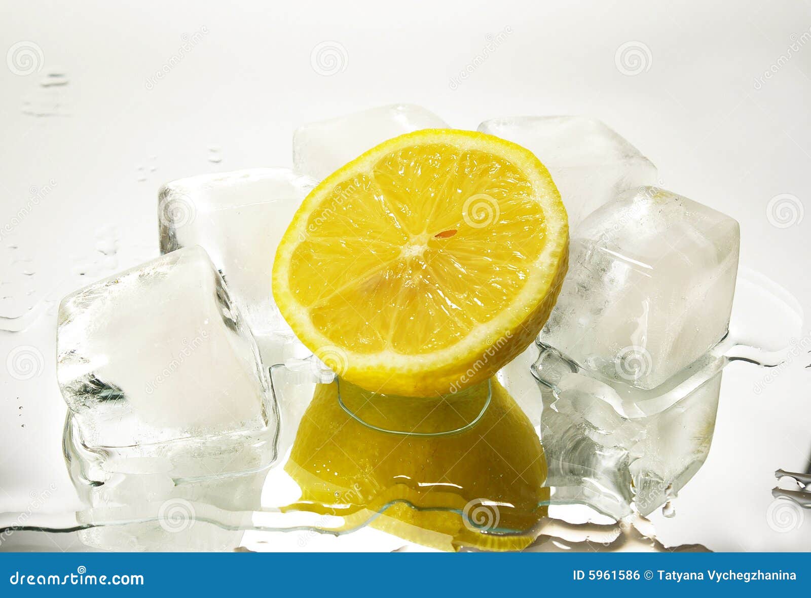 Lemon and Cristal Cube of Ice Stock Photo - Image of closeup, cold: 5961586